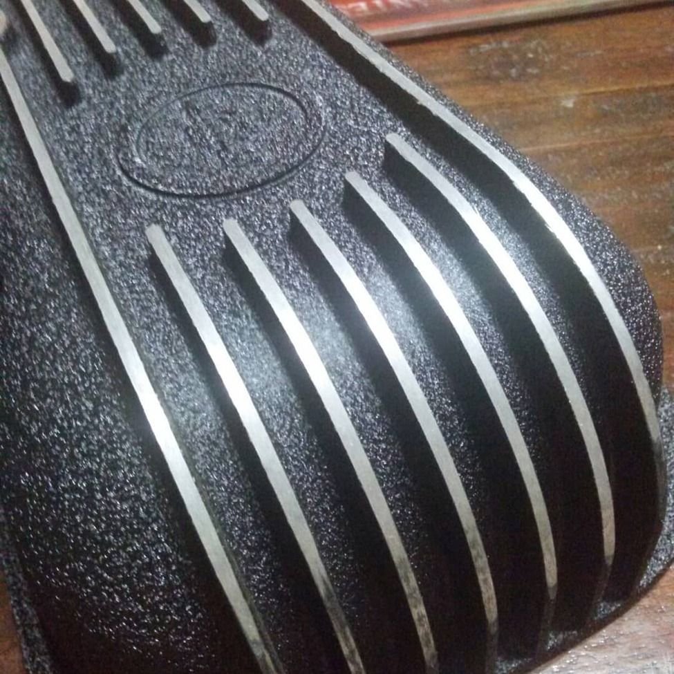 FS (For Sale) NOS new Edelbrock Black Aluminum BBC valve covers 1974 ...