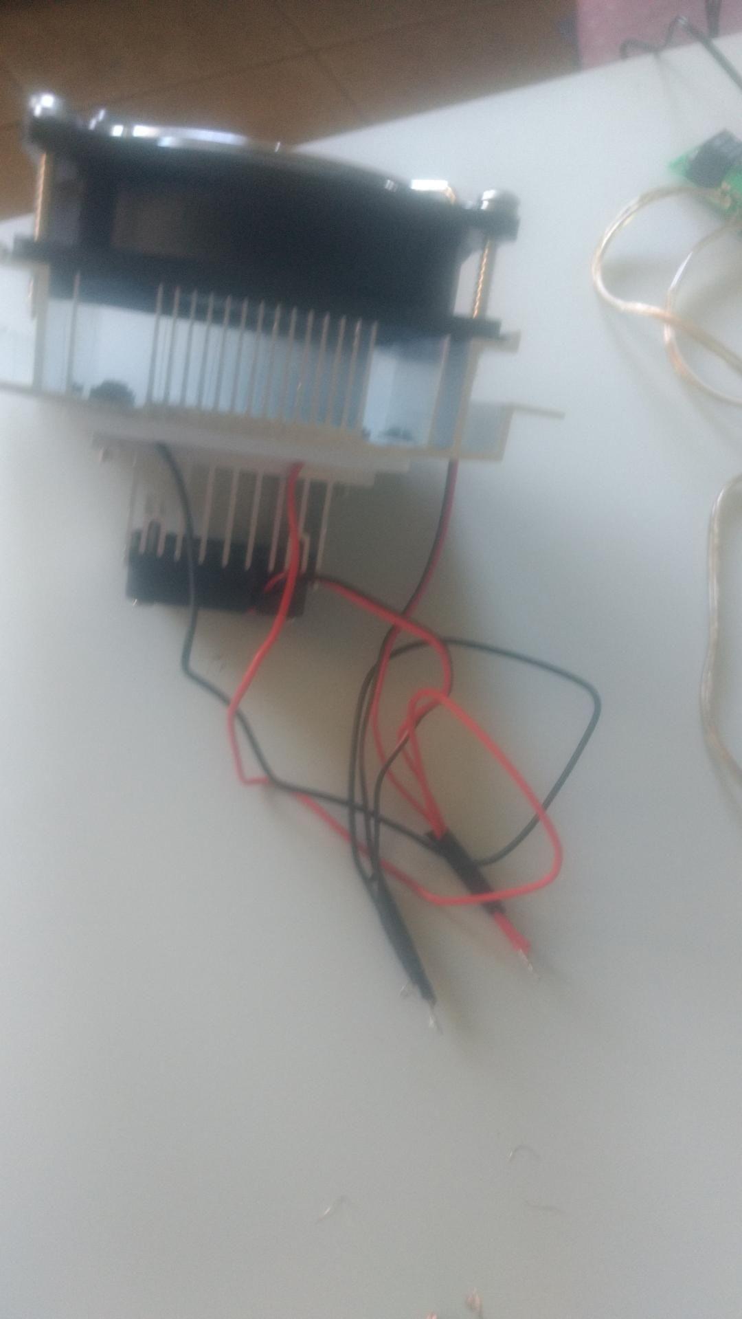 I'm trying to set up a diy peltier cooler, and don't know how to power ...