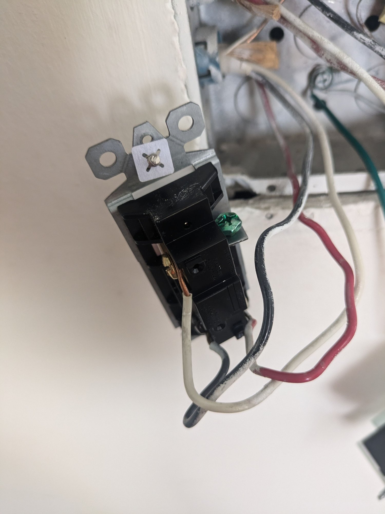 Basic (??) Wiring Issue - 3 Way Switches - DoItYourself.com Community Forums