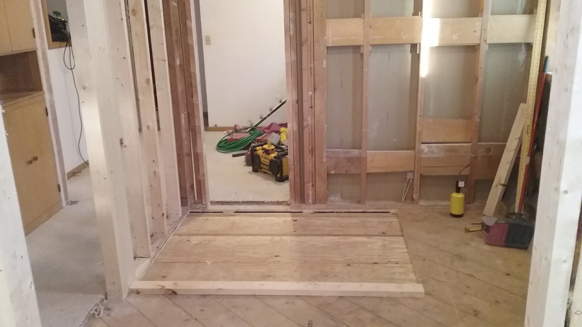 Curbless Shower: Transition from bathroom floor question - DoItYourself ...