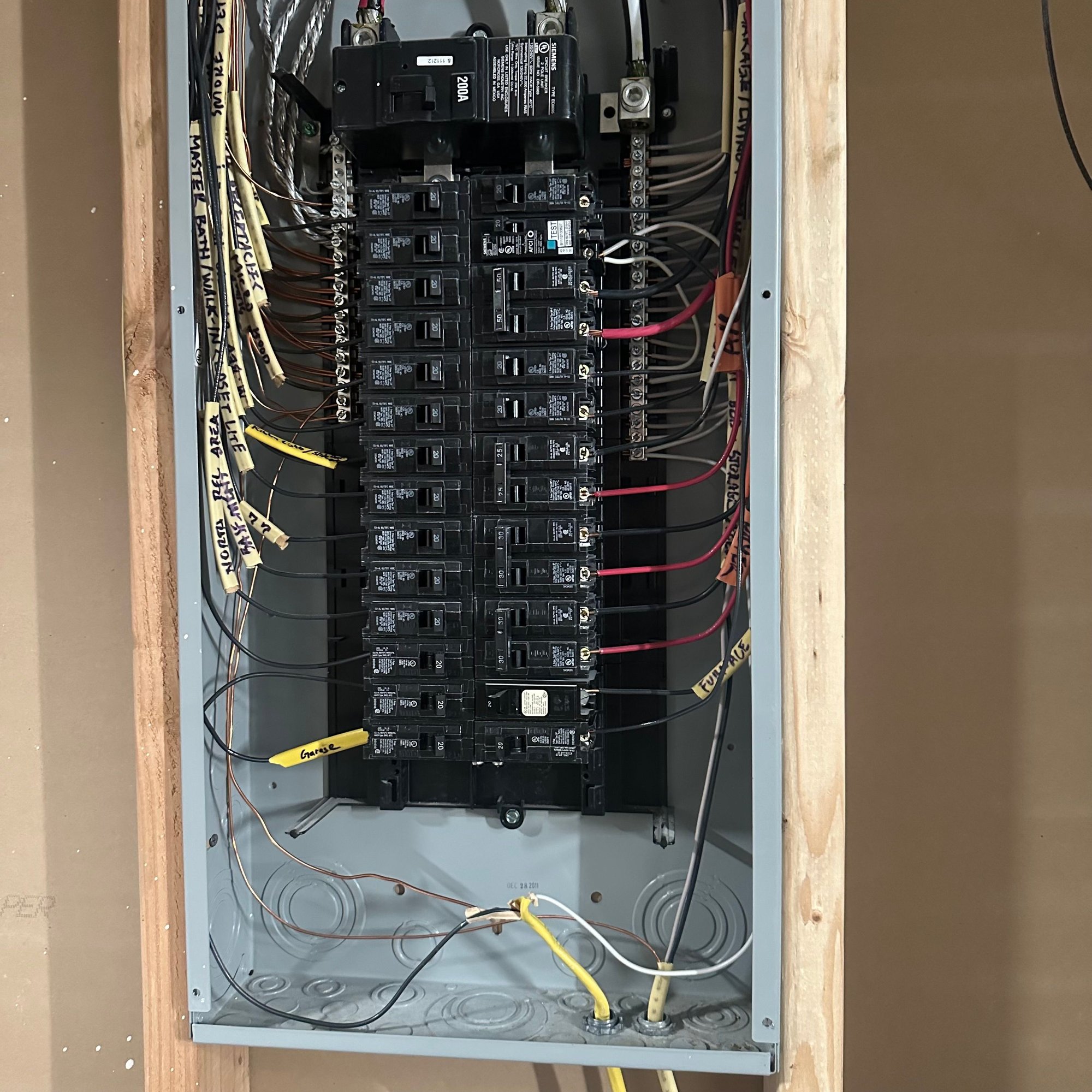Help with breaker panel neutral bar - DoItYourself.com Community Forums