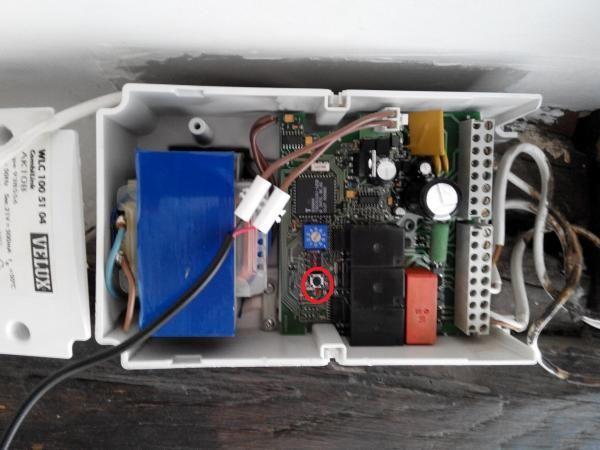 Velux skylight controller no longer working - DoItYourself.com ...