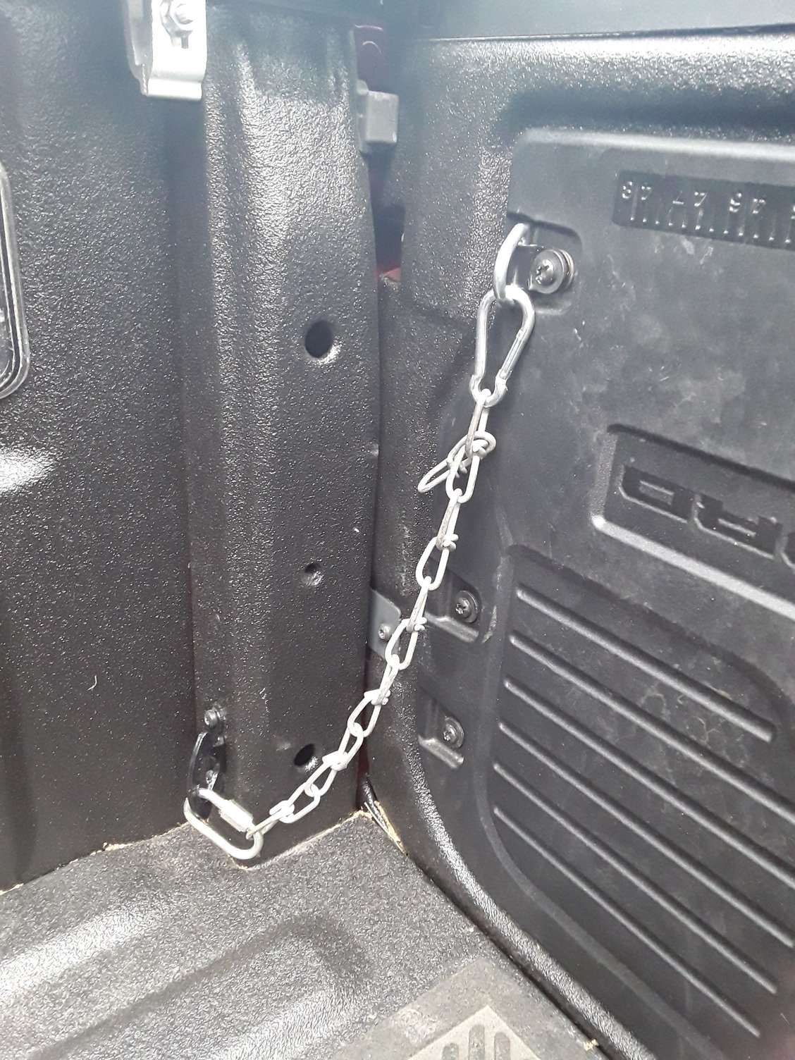 Tailgate safety chain - Ford F150 Forum - Community of Ford Truck Fans