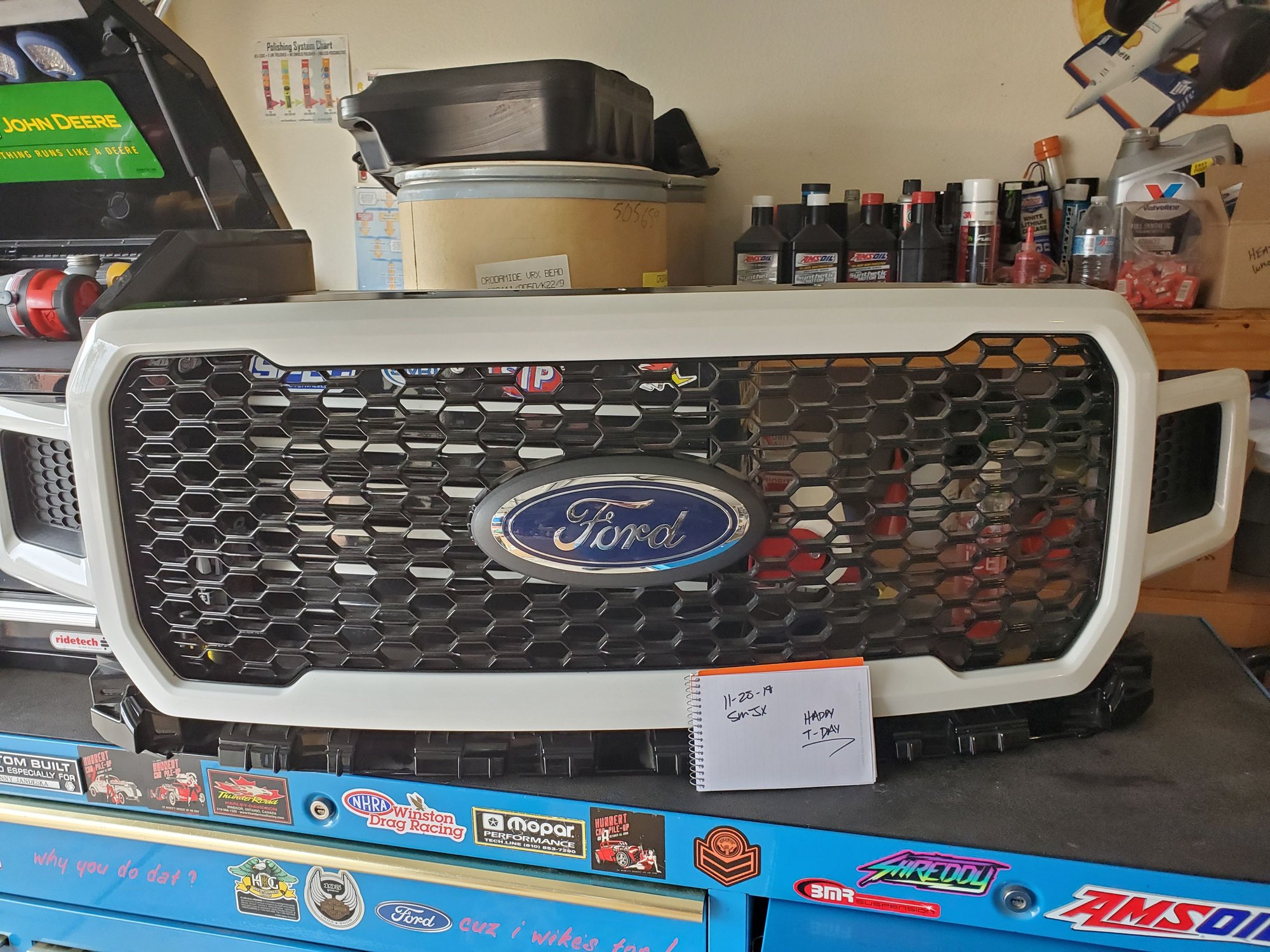 18+ Oxford white STX grille + chrome tow mirror caps - Ford F150 Forum ...