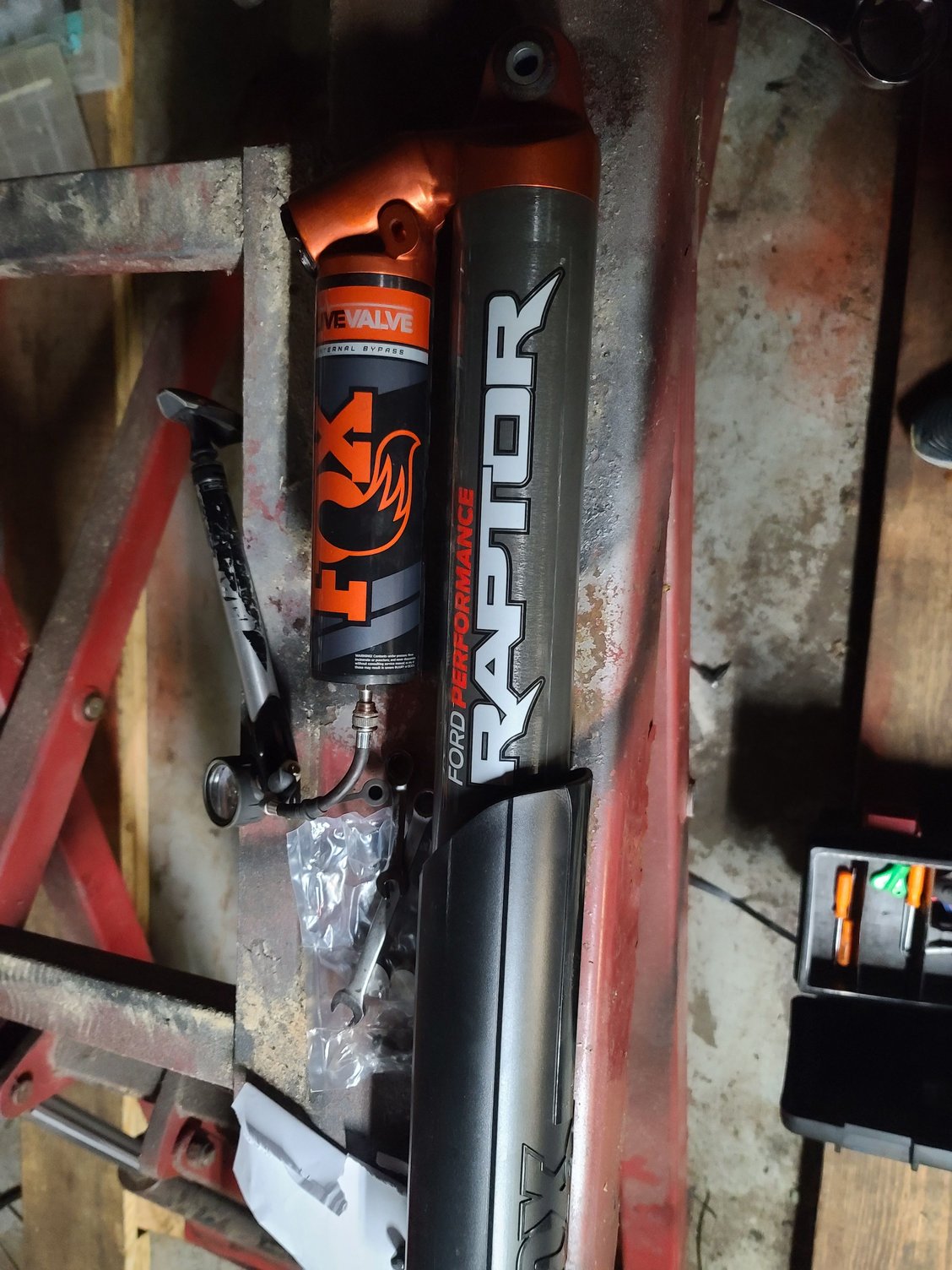 Gen 2 Raptor shock install. - Ford F150 Forum - Community of Ford Truck ...