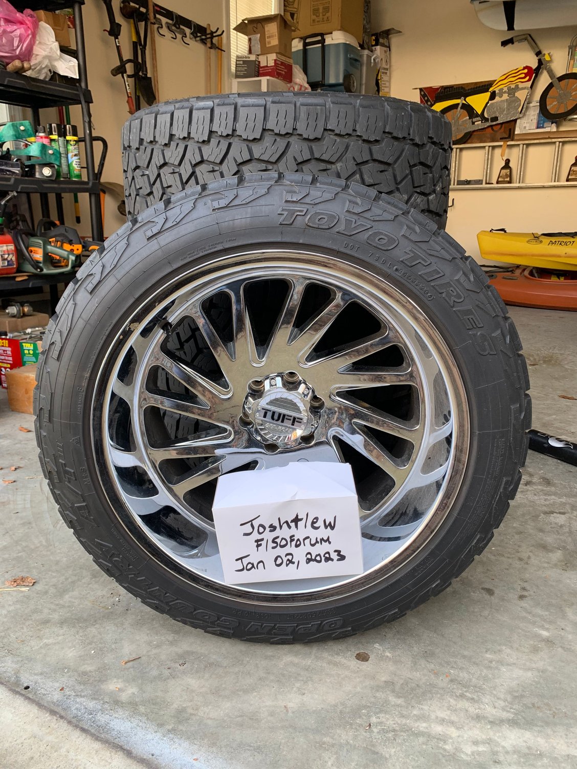 Southeast 22x12 Tuff T2A wheels and 33x12.5R22 Toyo Open Country AT3 ...