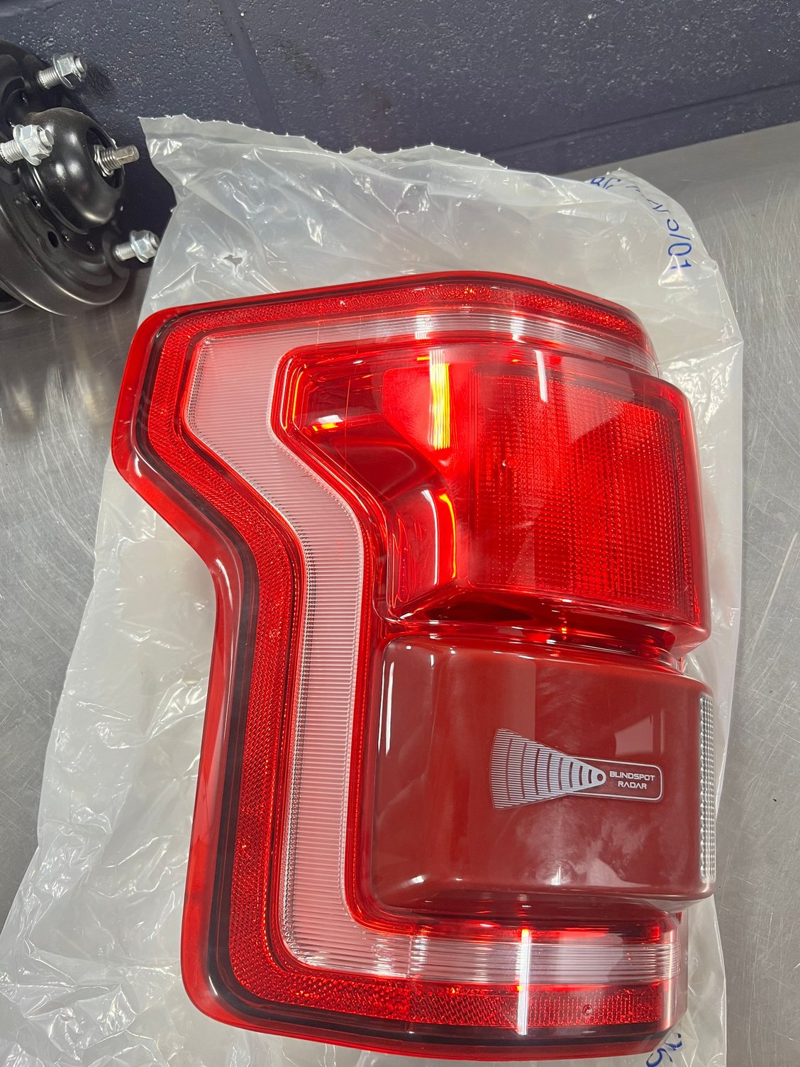 North Central 2015-2020 oem led Blis tail lights - Ford F150 Forum ...