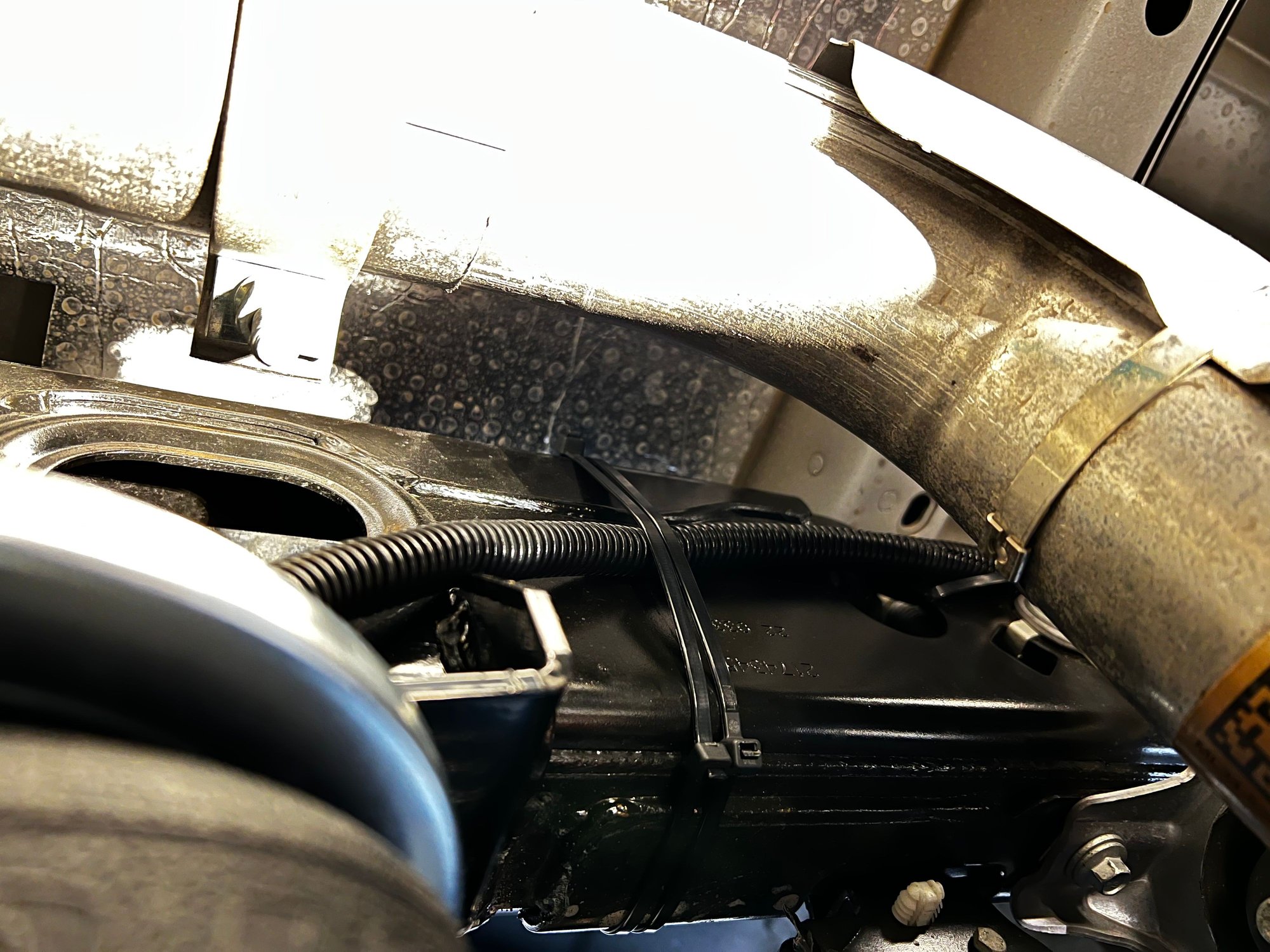 Air bag hose routing? - Ford F150 Forum - Community of Ford Truck Fans