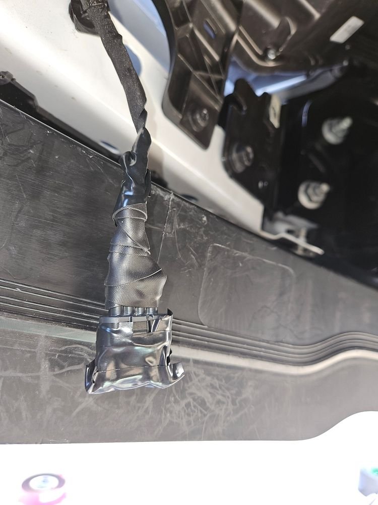 Active Air Dam Removal: How To Unplug The Connectors? - Ford F150 Forum ...
