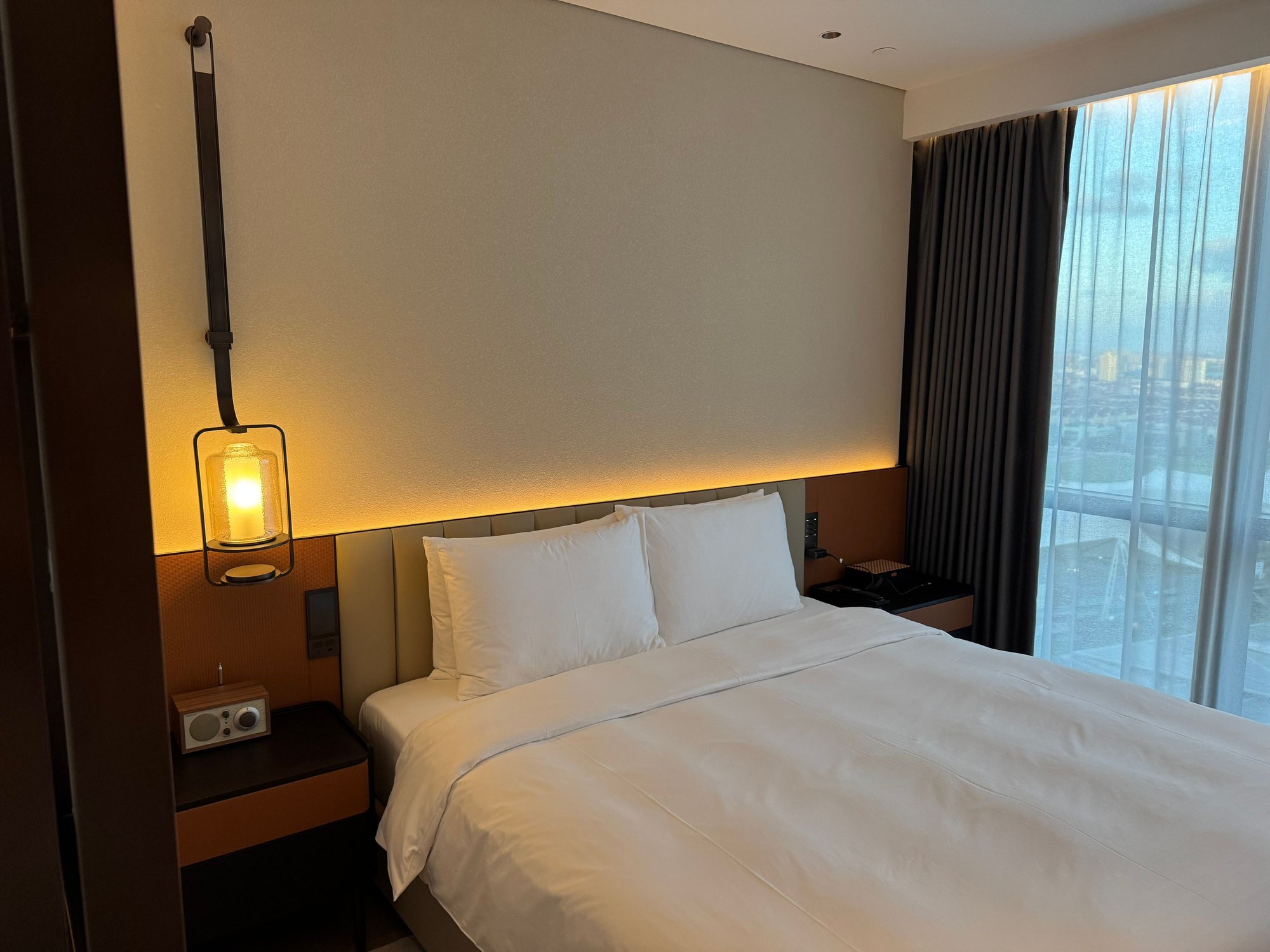 Thompson Shanghai Expo (and adjacent Mumian/Unbound) REVIEW - MASTER ...