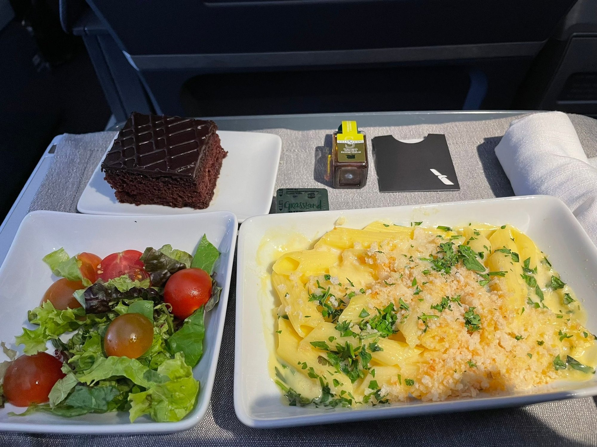 2024 AA Domestic Meal / Meals - menu / photos / etc. (master thread ...