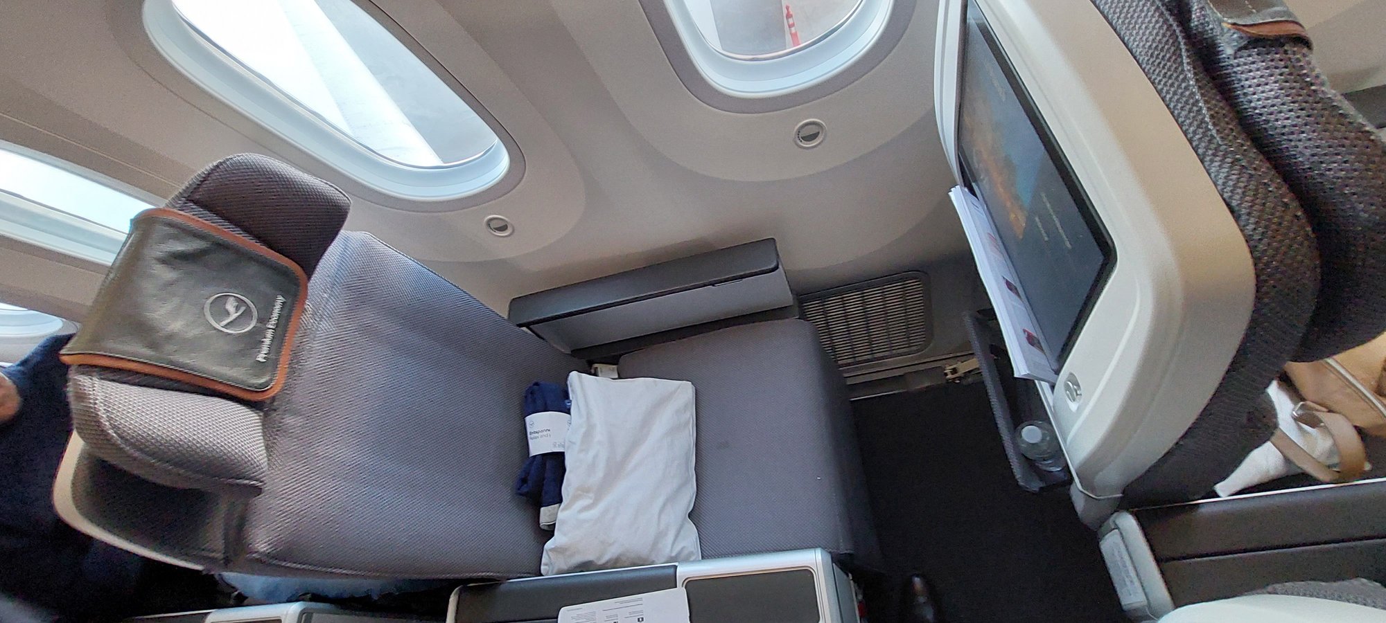 Reviews/Feedback on LH Premium Economy flights? - Page 26 - FlyerTalk ...