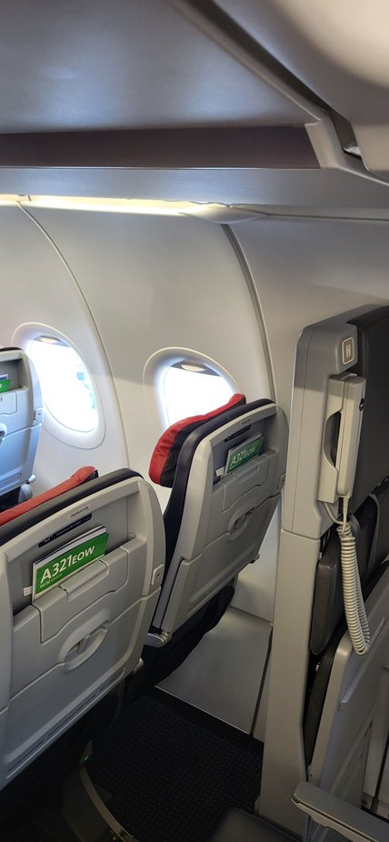 Airbus A321 seating guide (A321, A321H, A321neo / A321NX, “A321OA”, A321S, A321T) - Page 19 ...