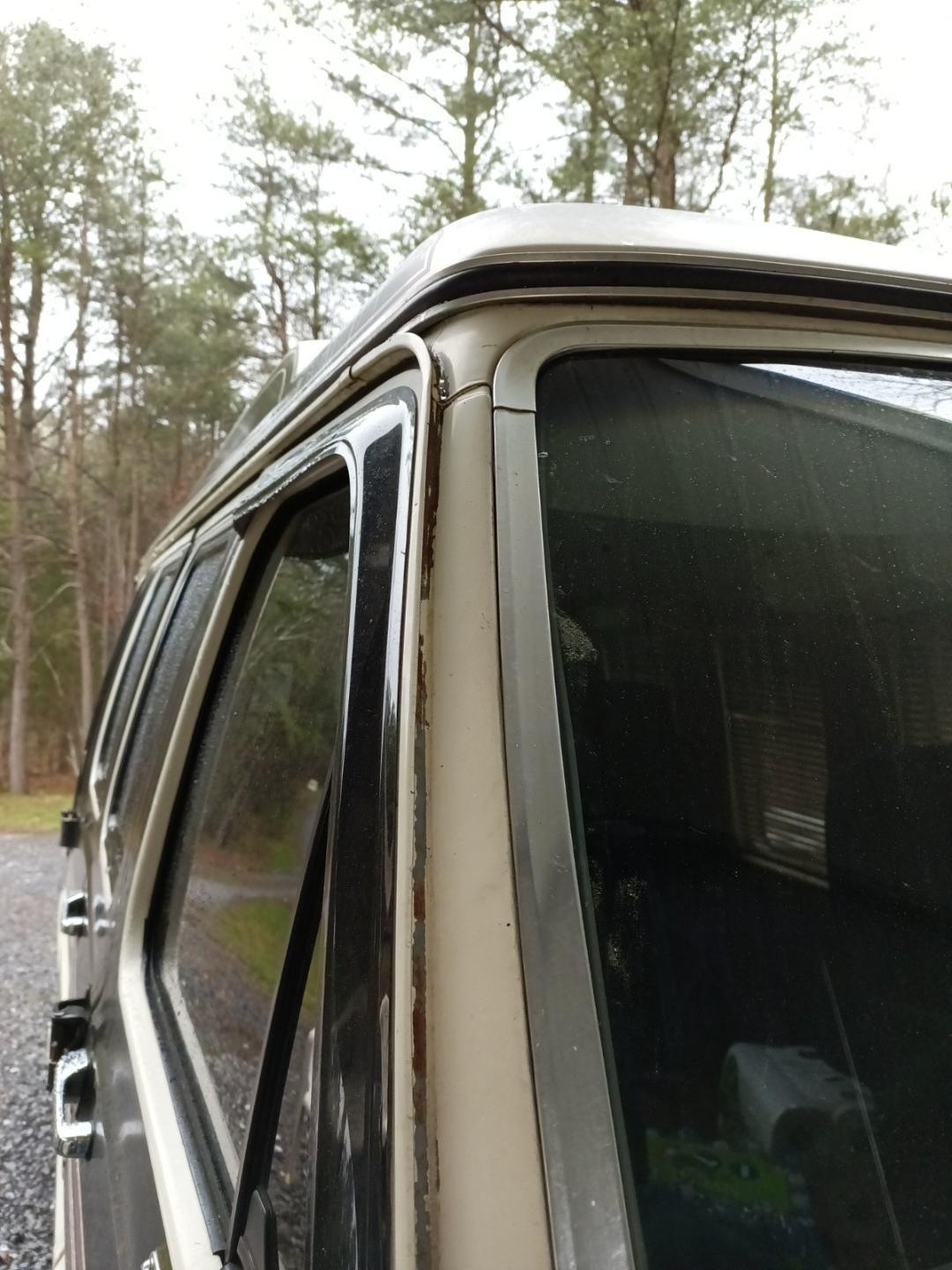 Windshield leaking?? - Ford Truck Enthusiasts Forums