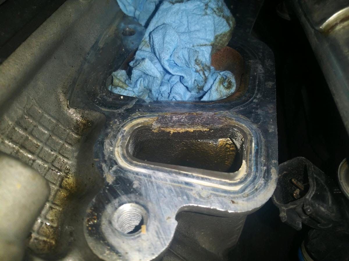 F-150 2006 V8 4.6L Cracked intake head - Ford Truck Enthusiasts Forums