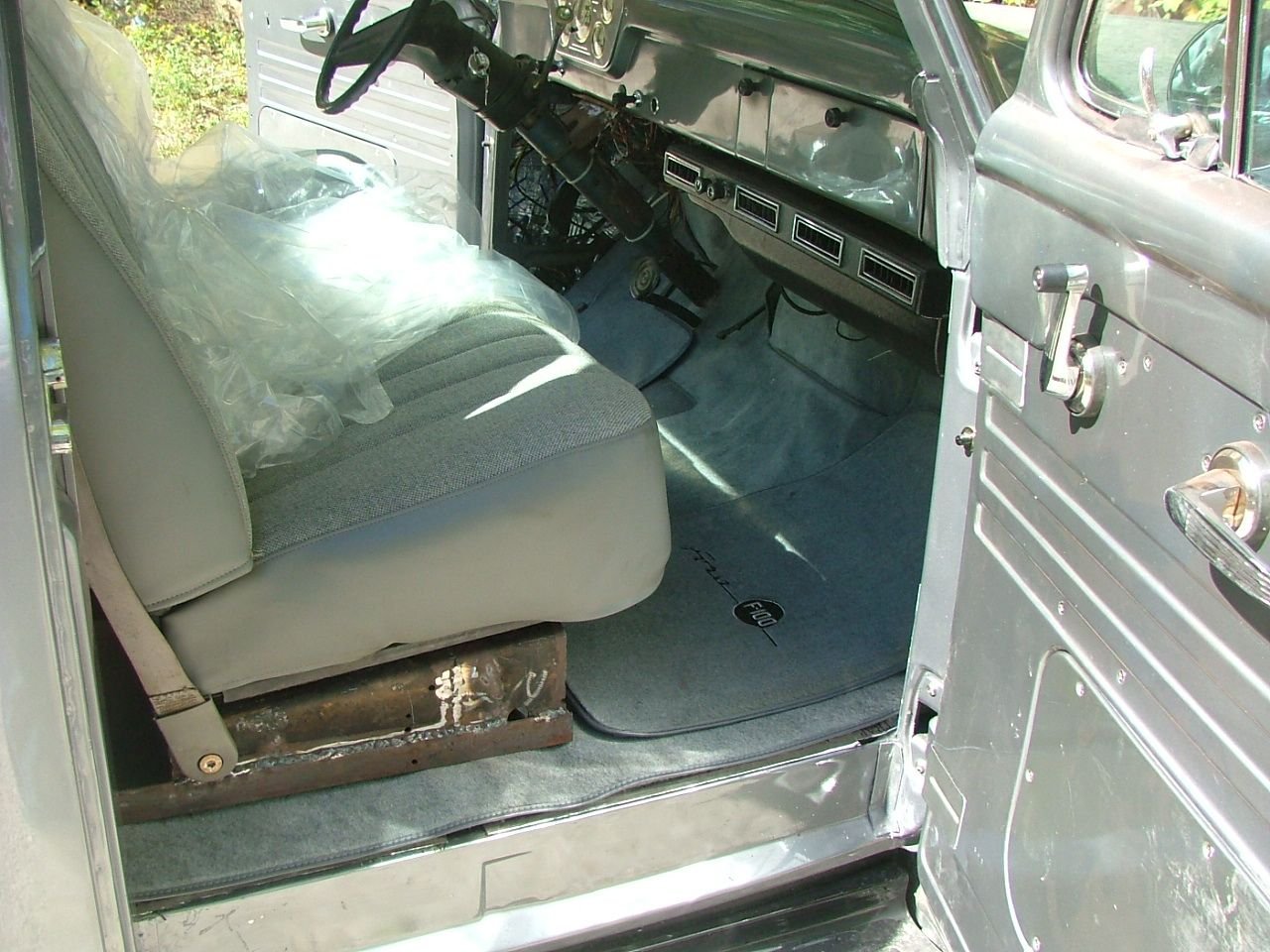 Bench seat options for 53 f100 - Ford Truck Enthusiasts Forums