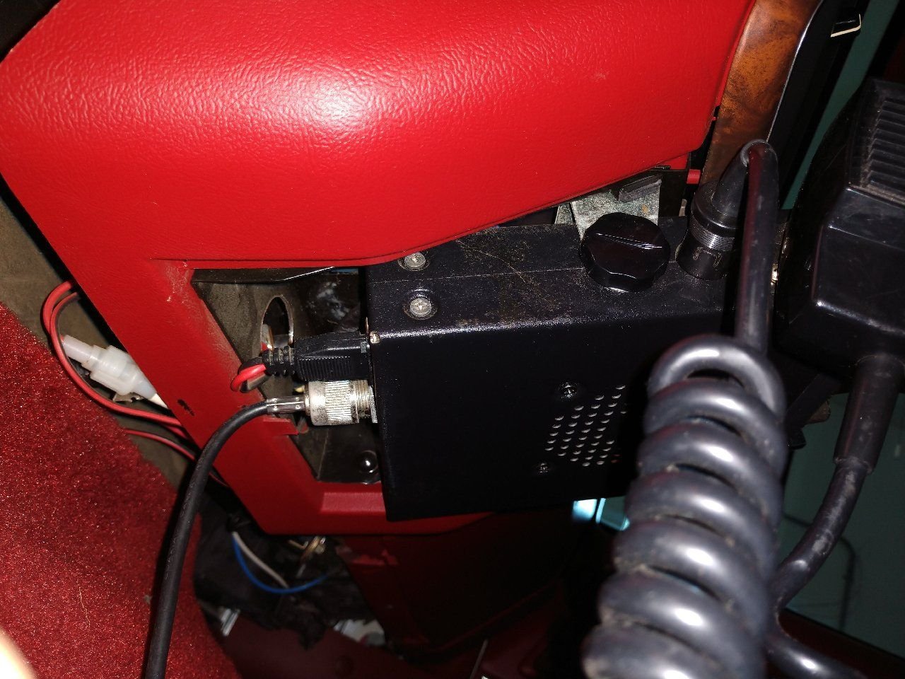 OBS Overhead CB/GMRS Radio Mount - Ford Truck Enthusiasts Forums