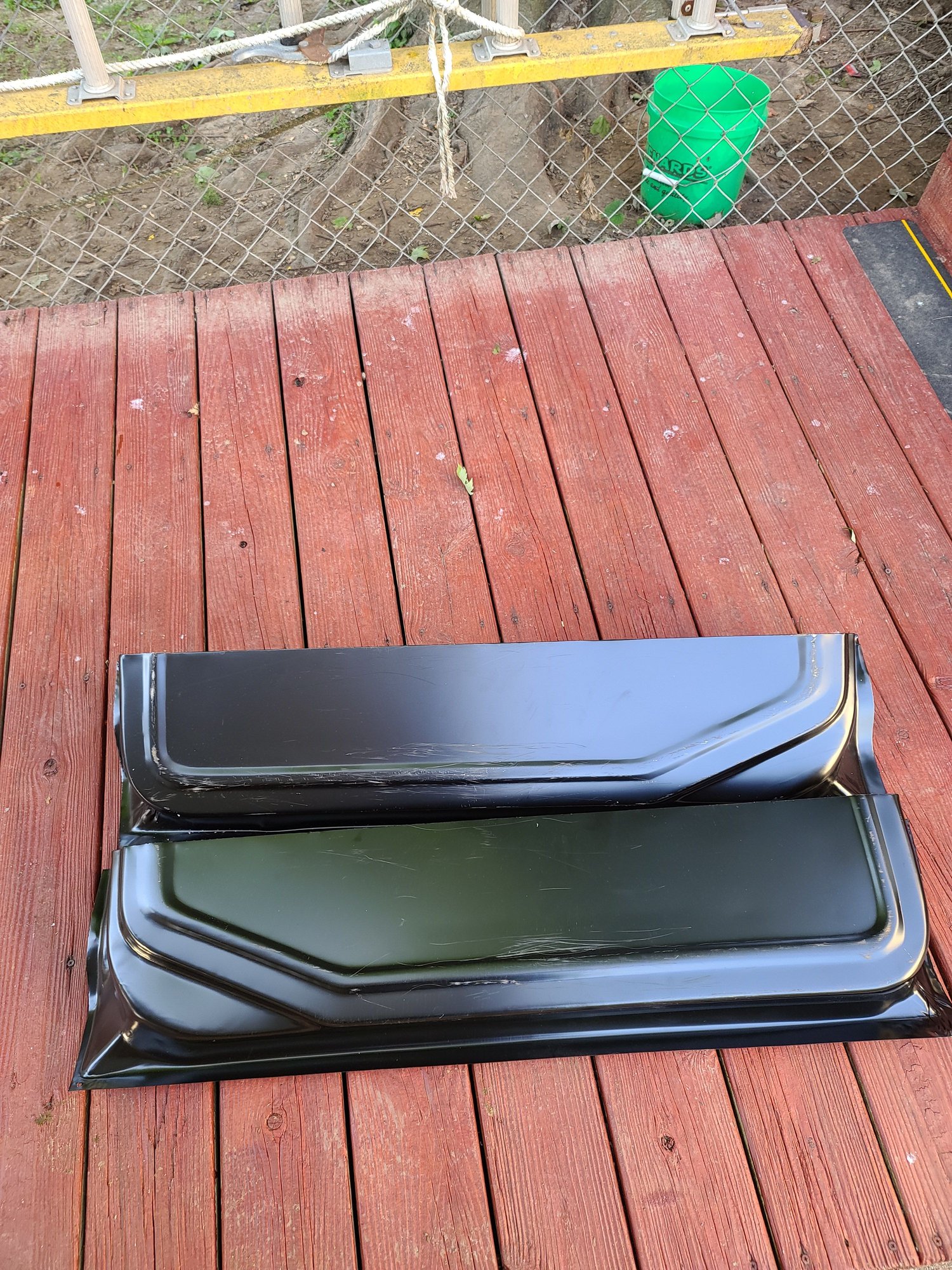 Various Body Panels, 4-core radiator, bumper guards, brake ...