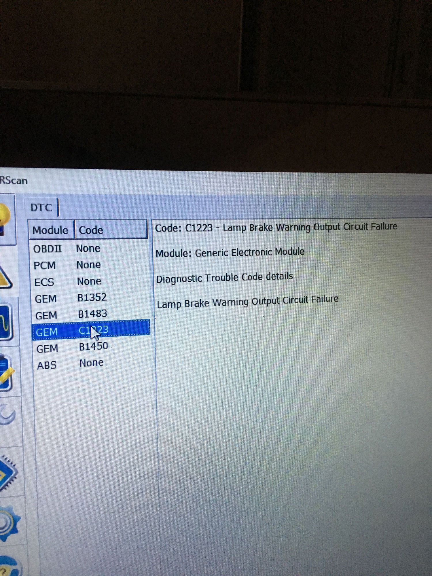 Brake warning light confusion. - Ford Truck Enthusiasts Forums