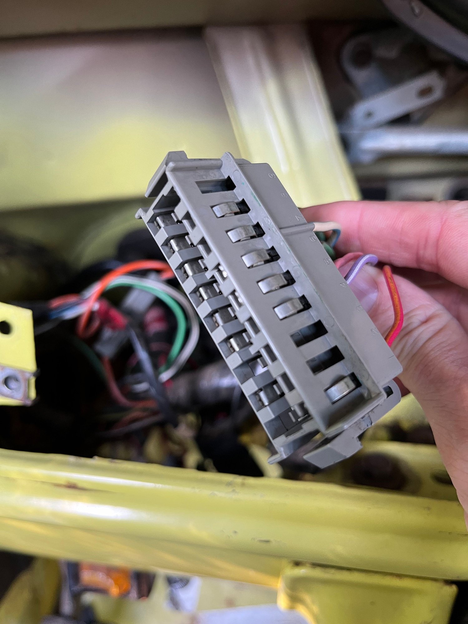 Instrument Cluster Connector Pins - Ford Truck Enthusiasts Forums