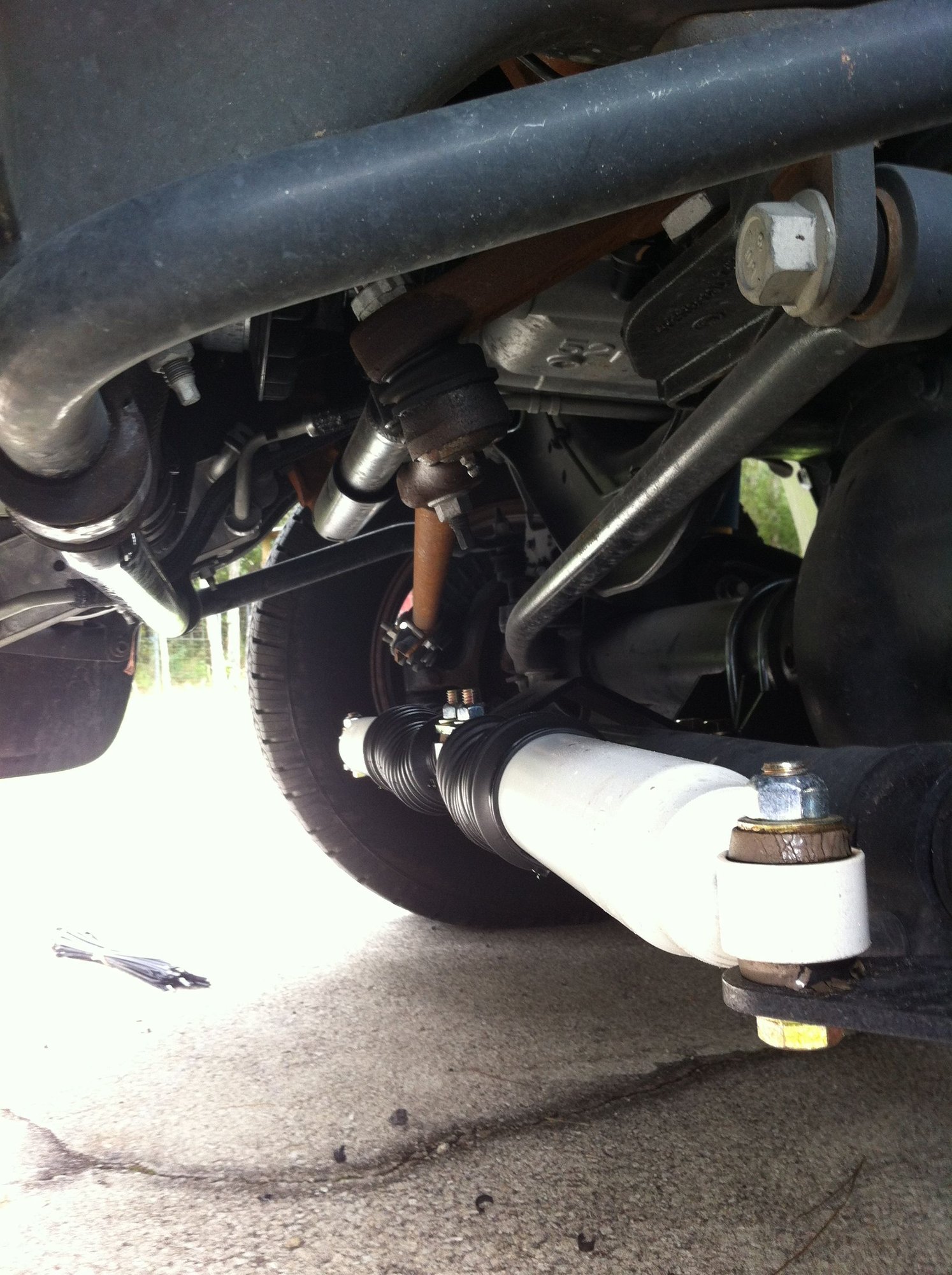 Pro-comp Steering Stabilizer Installed - Ford Truck Enthusiasts Forums