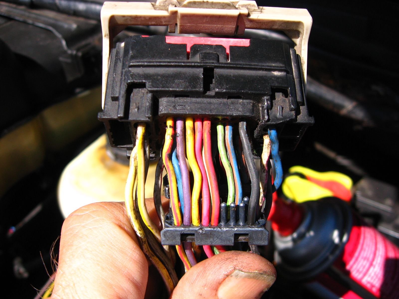 PCM Female Connector Plugs on 6.0 Powerstroke - Ford Truck Enthusiasts ...