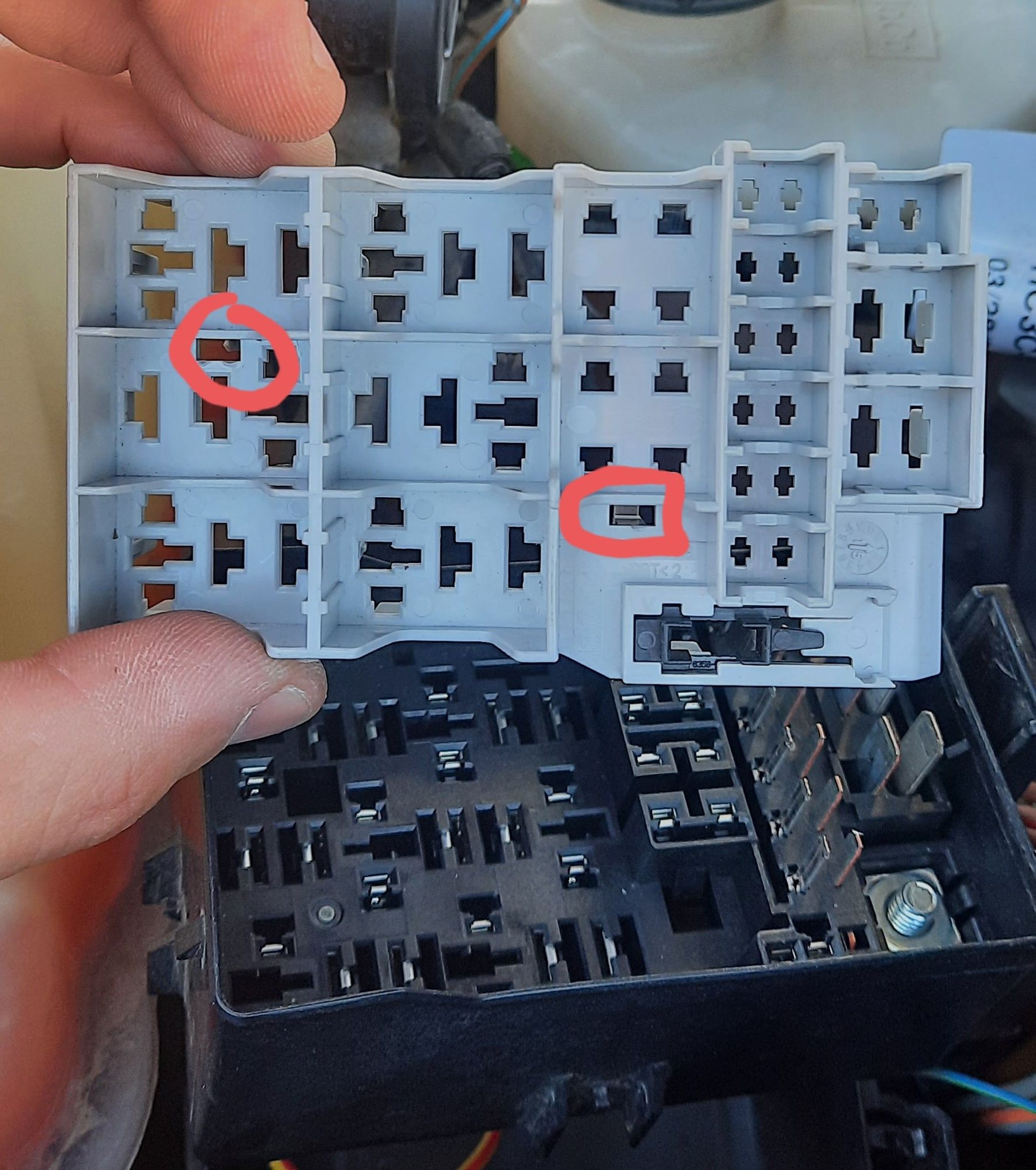 Converting your Upfitter relay to a 5 pin (relay with normally closed ...