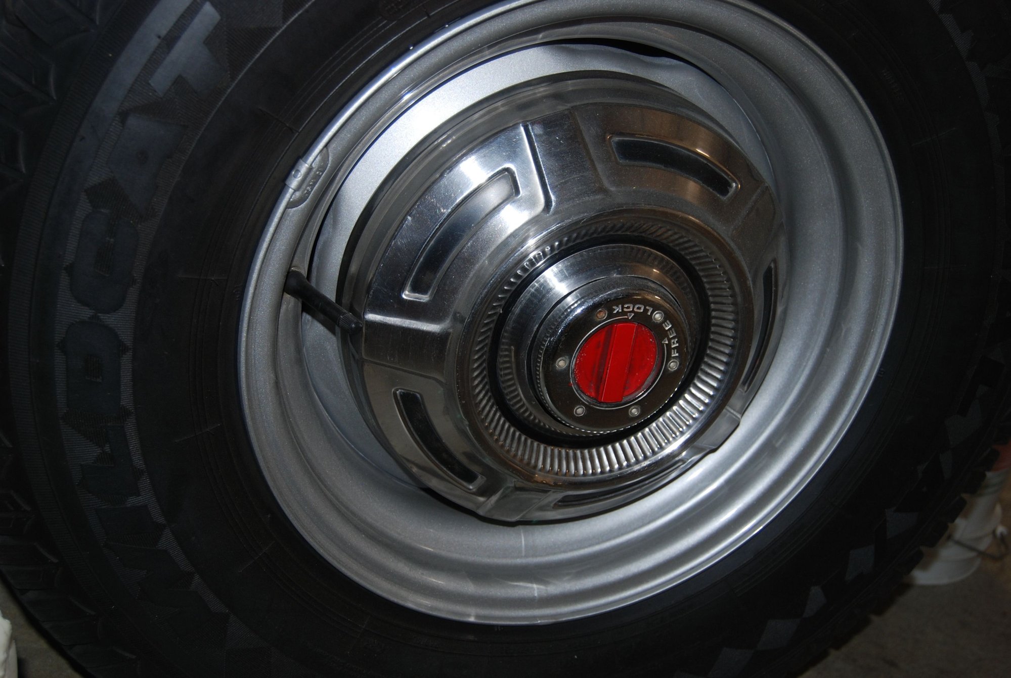 78 hubcaps - Ford Truck Enthusiasts Forums