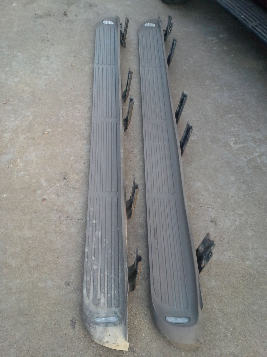 Excursion running boards - Tan - Ford Truck Enthusiasts Forums