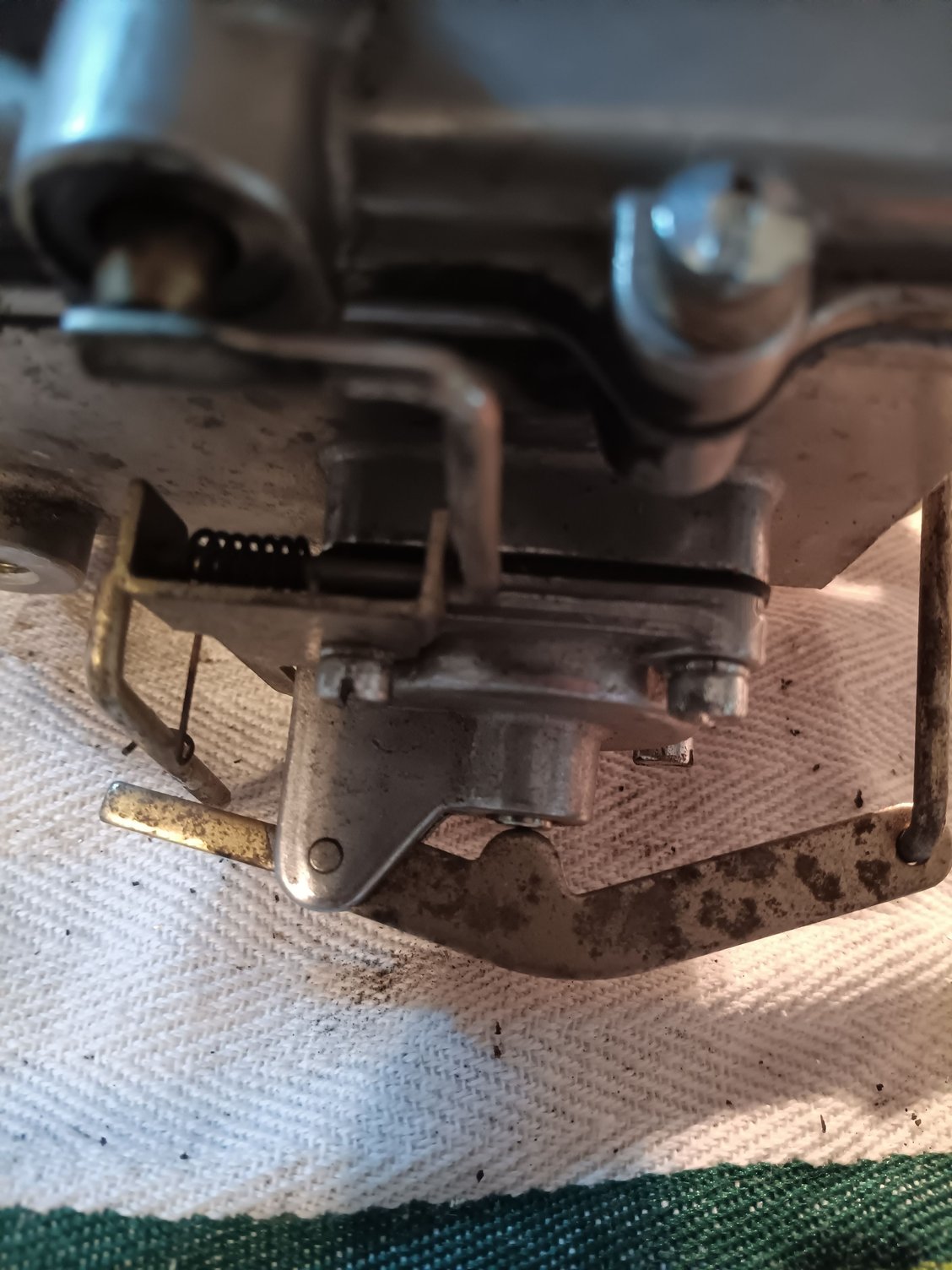 2150 Accelerator Pump Linkage Question - Ford Truck Enthusiasts Forums