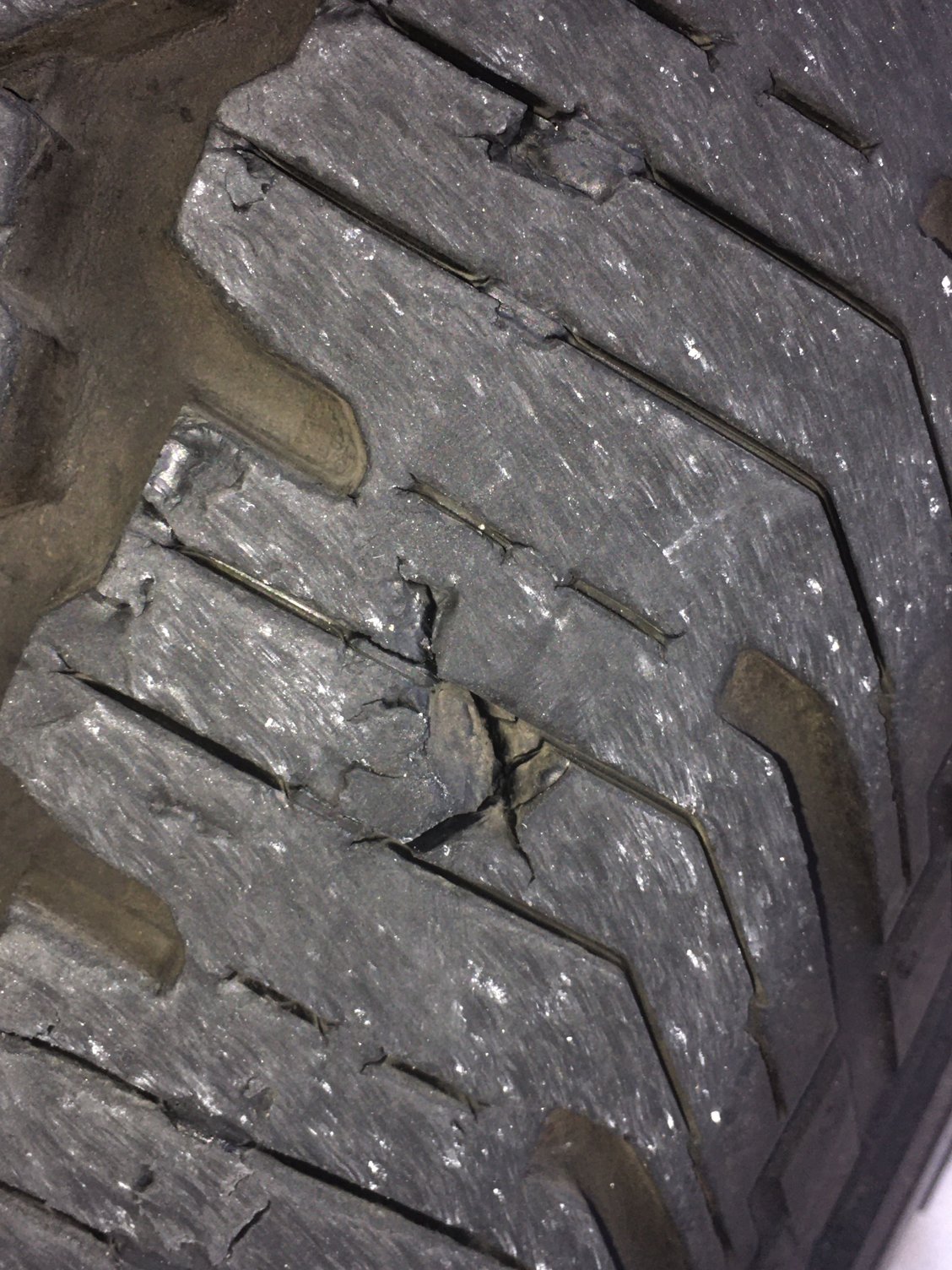 Chunks of tread missing - Ford Truck Enthusiasts Forums