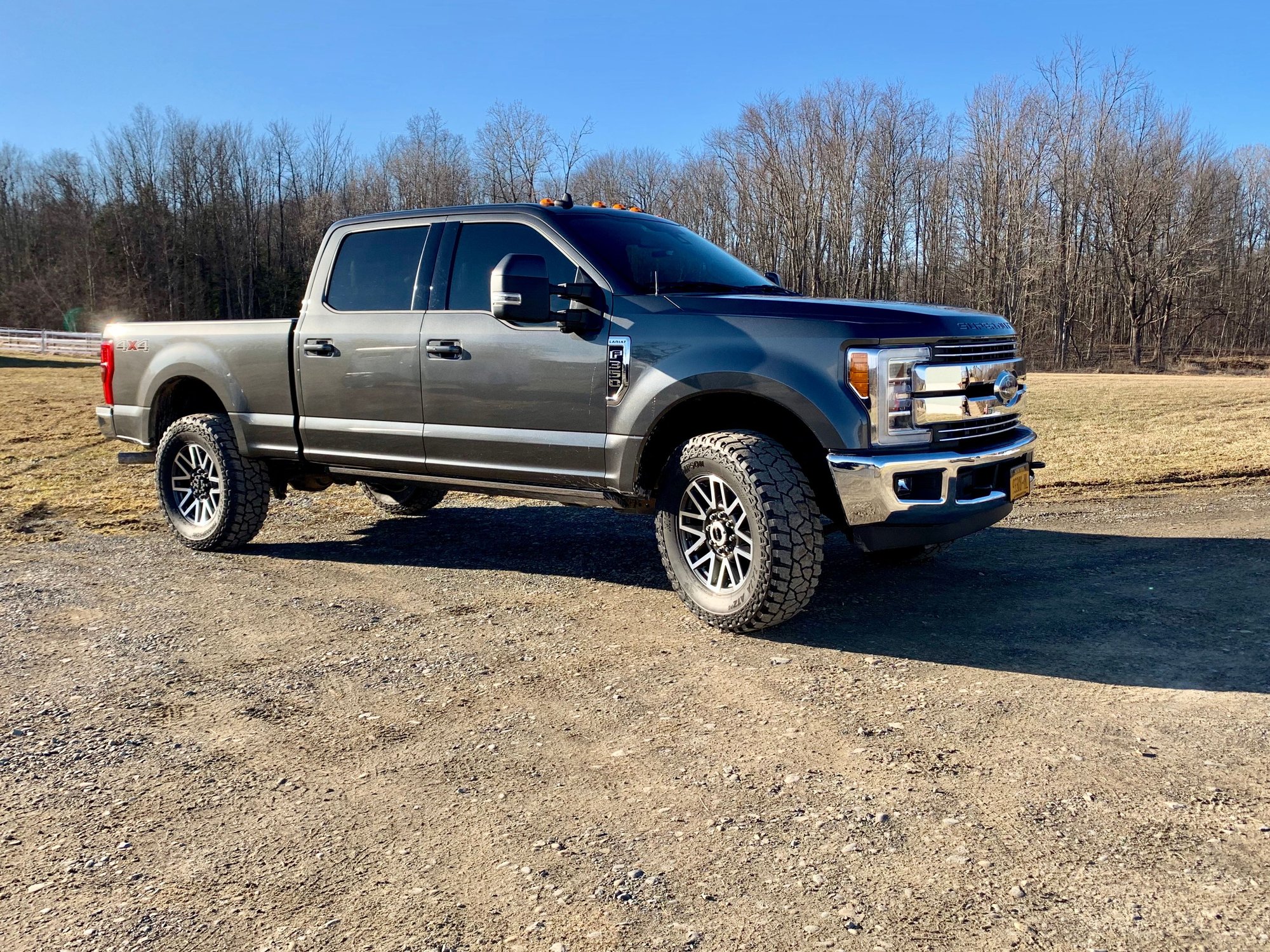 super duty pics with 37's / what are ya'll running - Ford Truck ...