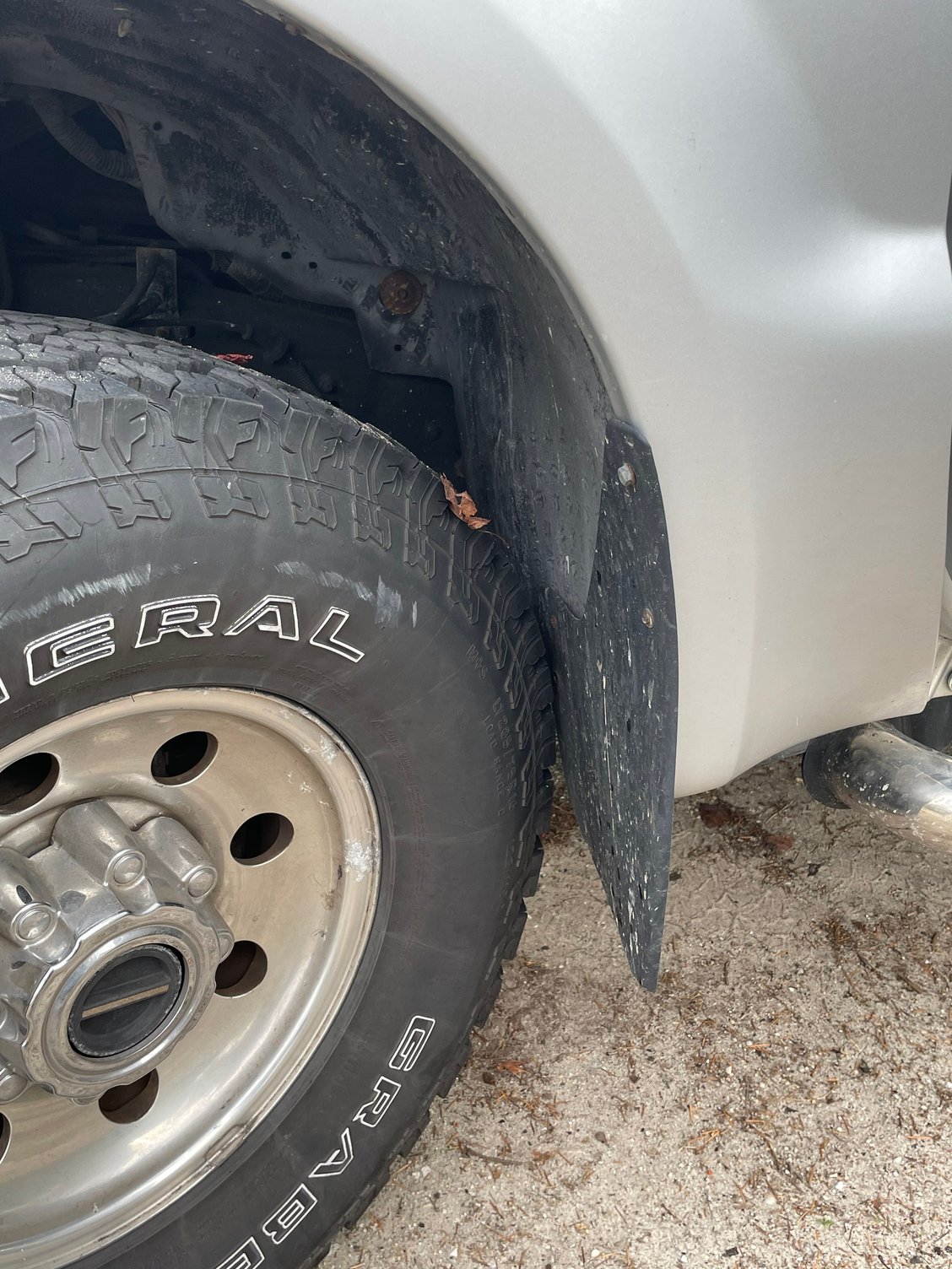 235-85-16 tires rubbing wheel well - Ford Truck Enthusiasts Forums