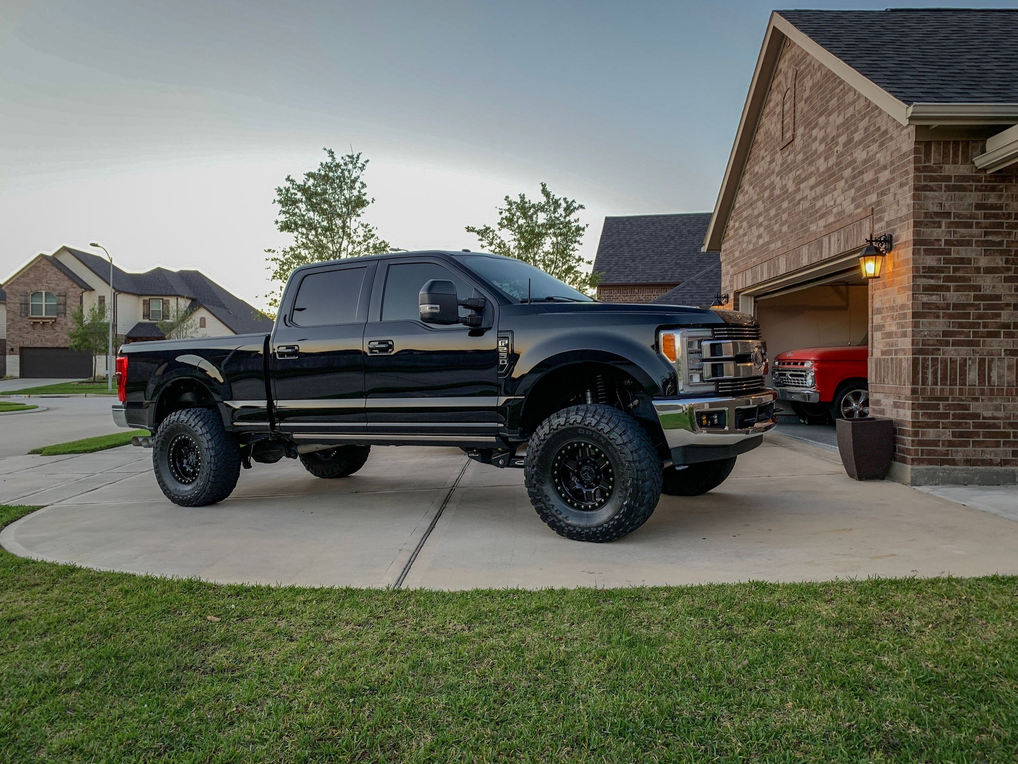 Lifted 2017 F250 with 37's Pics - Page 20 - Ford Truck Enthusiasts Forums
