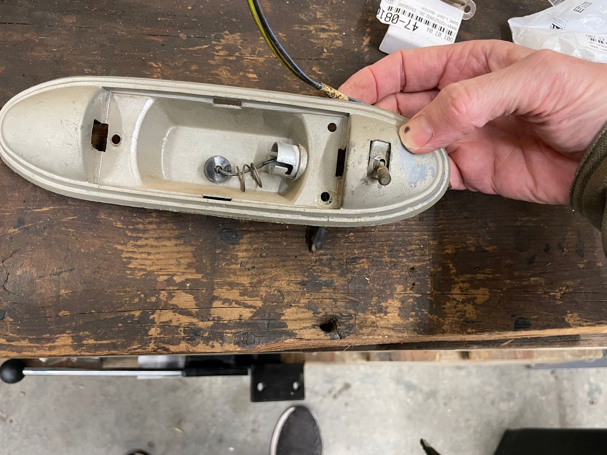 Dome Light Install - Ford Truck Enthusiasts Forums