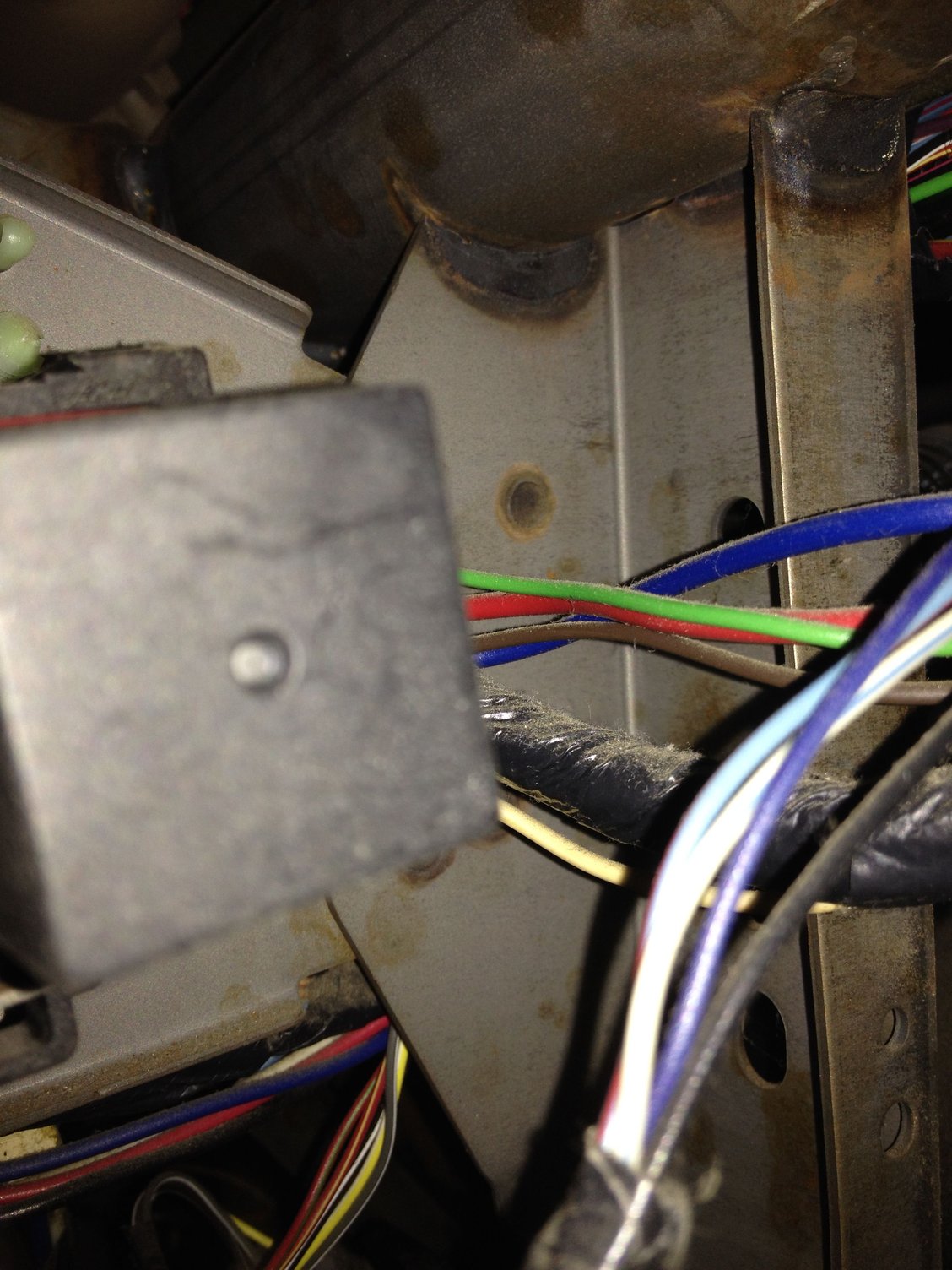 Turn Signal Relay Location - Ford Truck Enthusiasts Forums