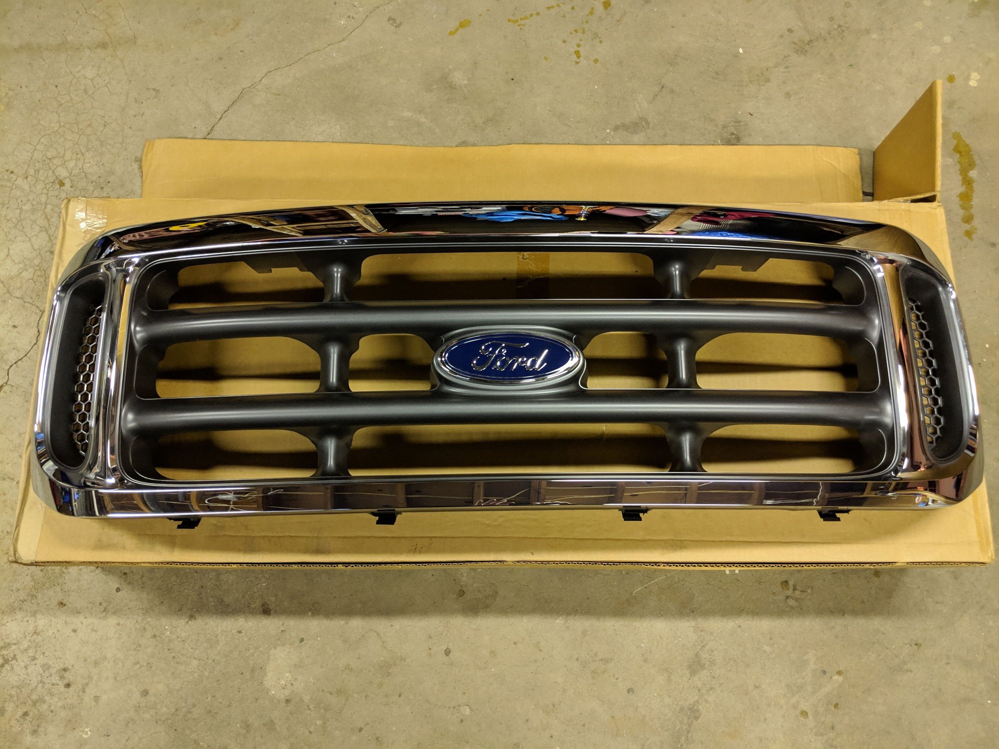 OEM NOS 1999-2004 F250 - EXCURSION CHROME GRILLE - Ford Truck ...