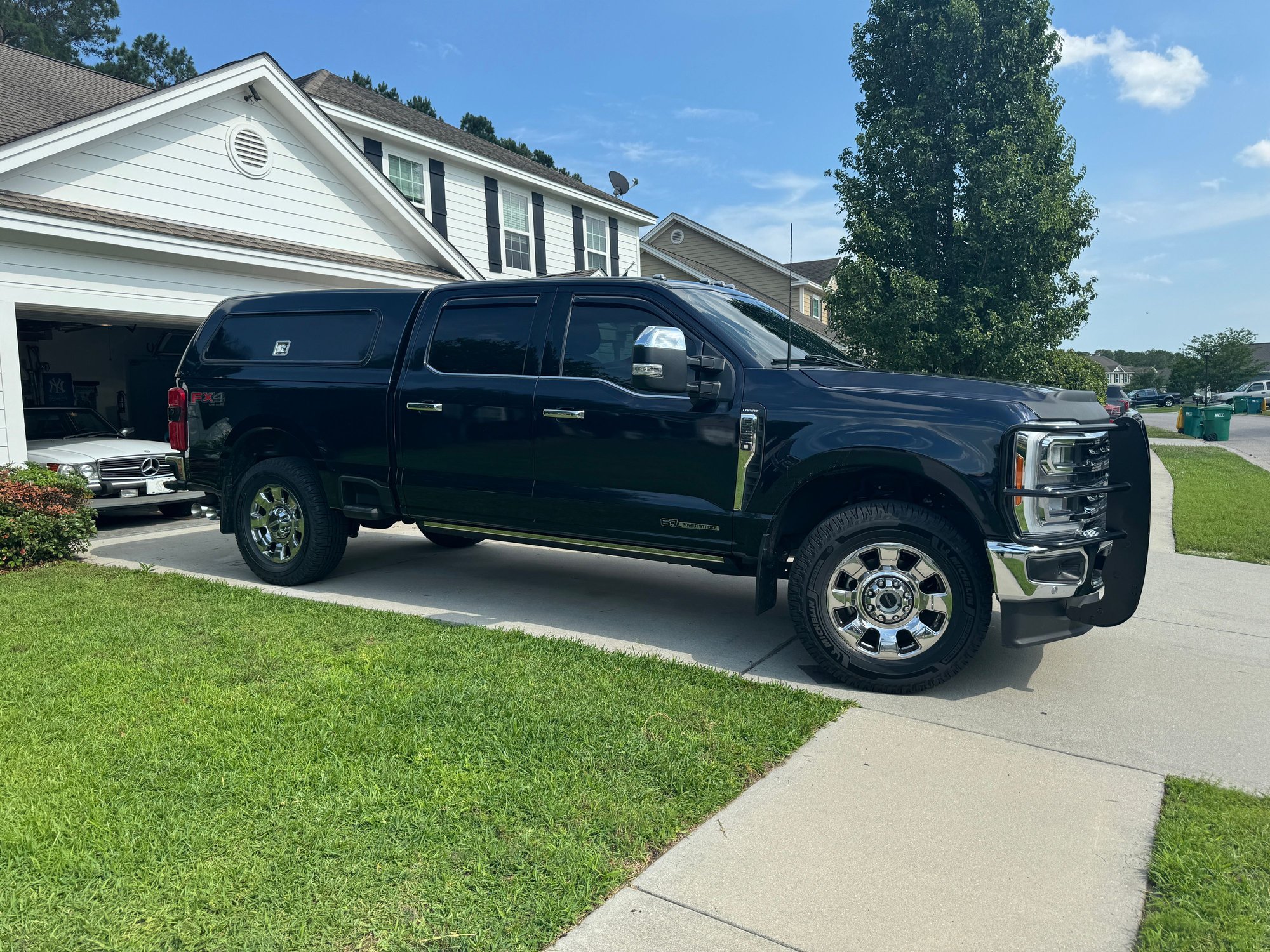 Got any pics of 295 tires on 23+ SDs? - Page 2 - Ford Truck Enthusiasts ...