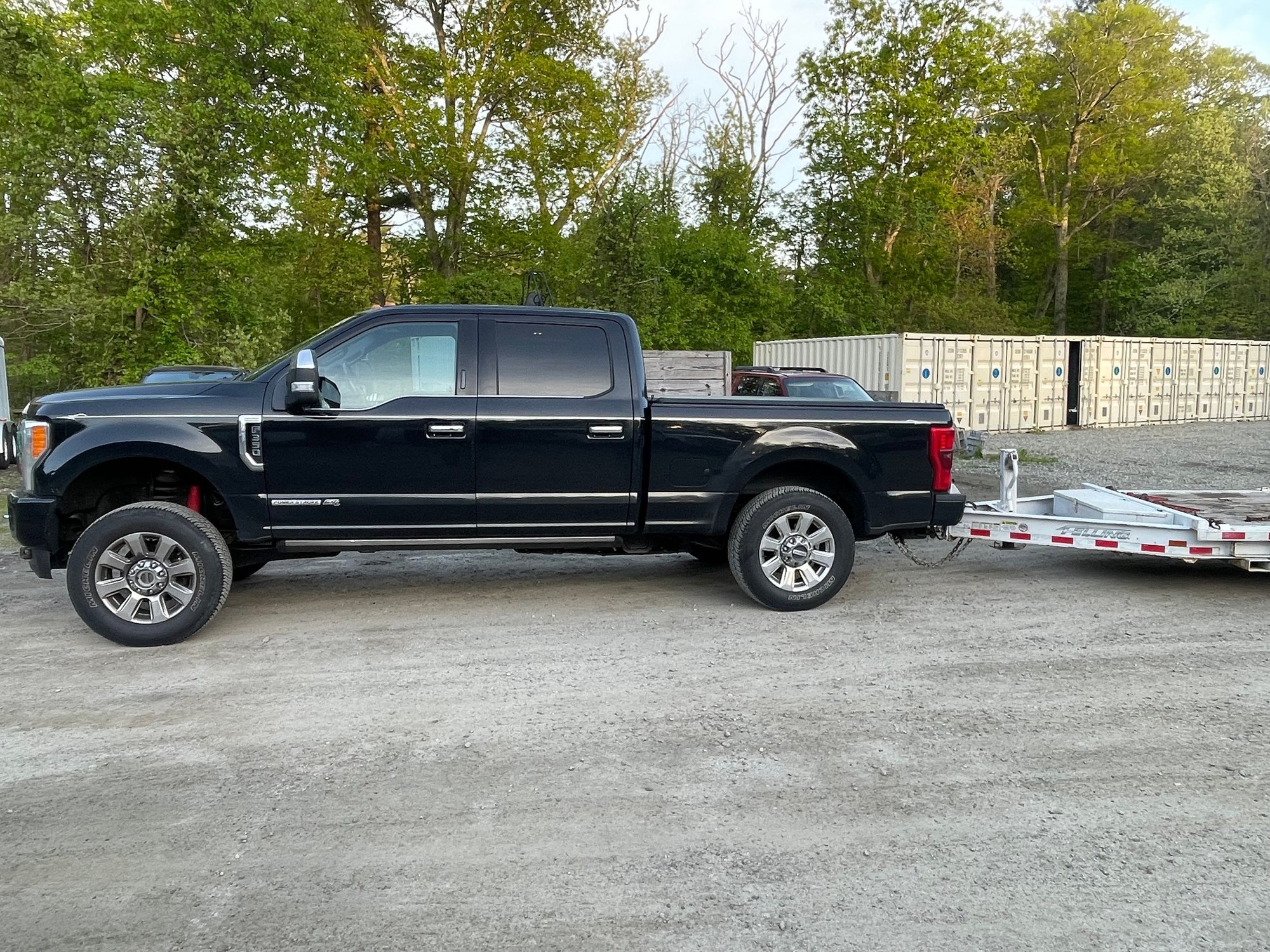 2017 F350 Platinum rear end sag EXCESSIVE! - Ford Truck Enthusiasts Forums