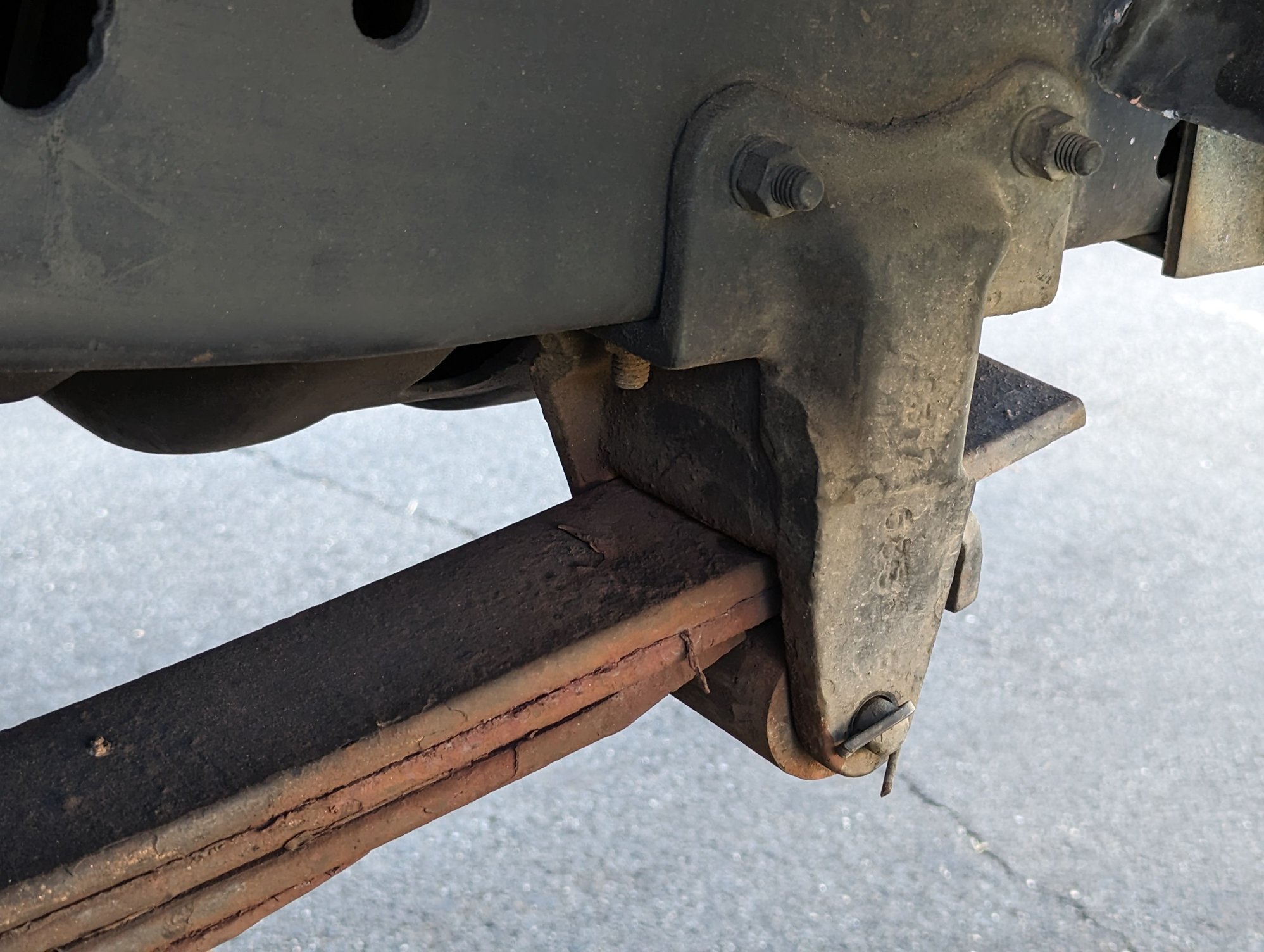 Rear leaf spring shackle. - Ford Truck Enthusiasts Forums