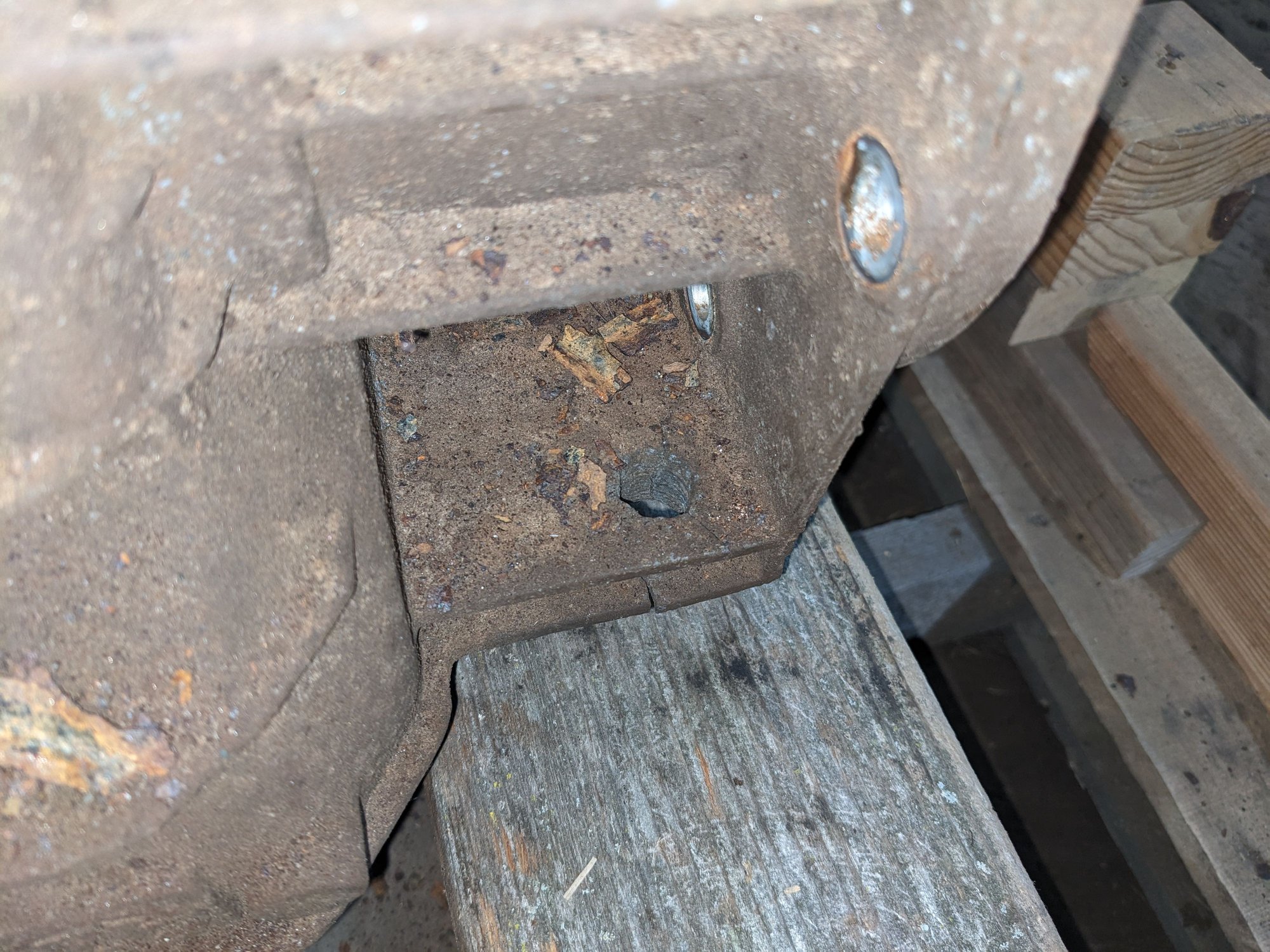 ZF6 transmission with manual transfer case and PTO - Ford Truck ...