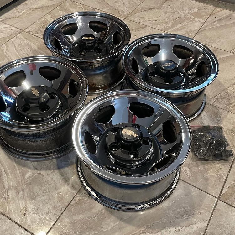 454 Rims with caps, comes with lug nut covers. - Ford Truck Enthusiasts ...