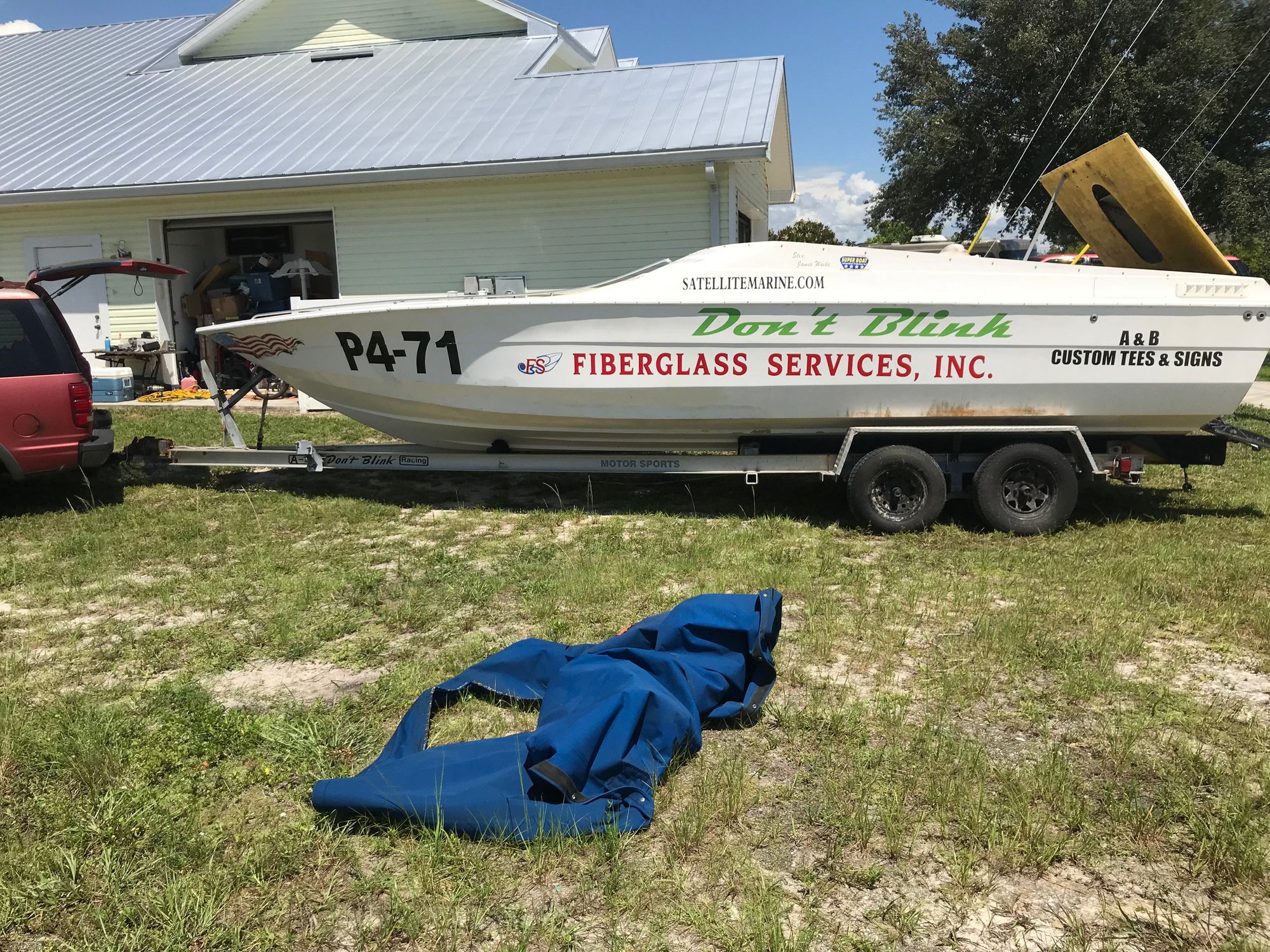 1993 26ft Velocity Raceboat Hull and Trailer only - Offshoreonly.com