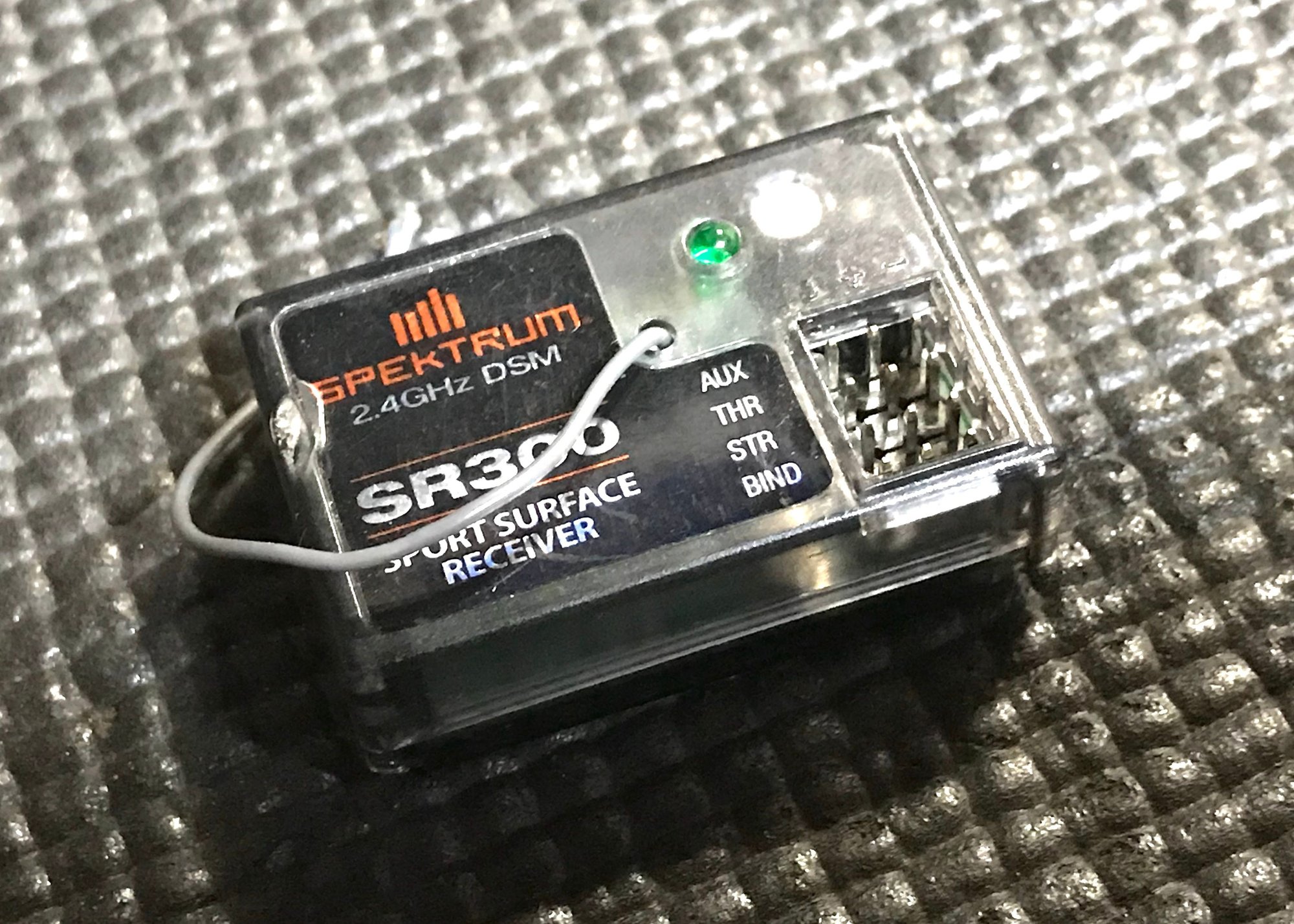 Spektrum SR300 DSM Receiver - R/C Tech Forums