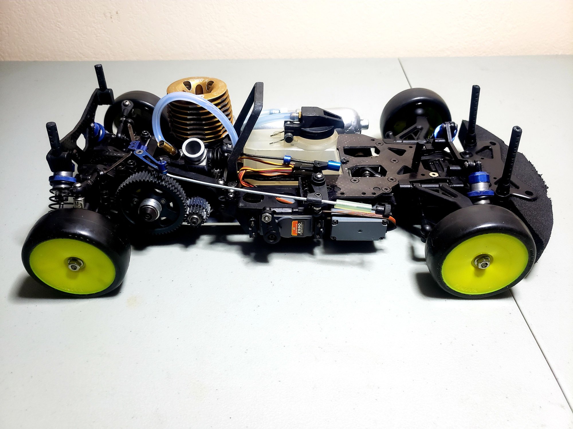 Kyosho V-One RRR Worlds Team Edition with a Mod Lamberto Collari Sirio ...