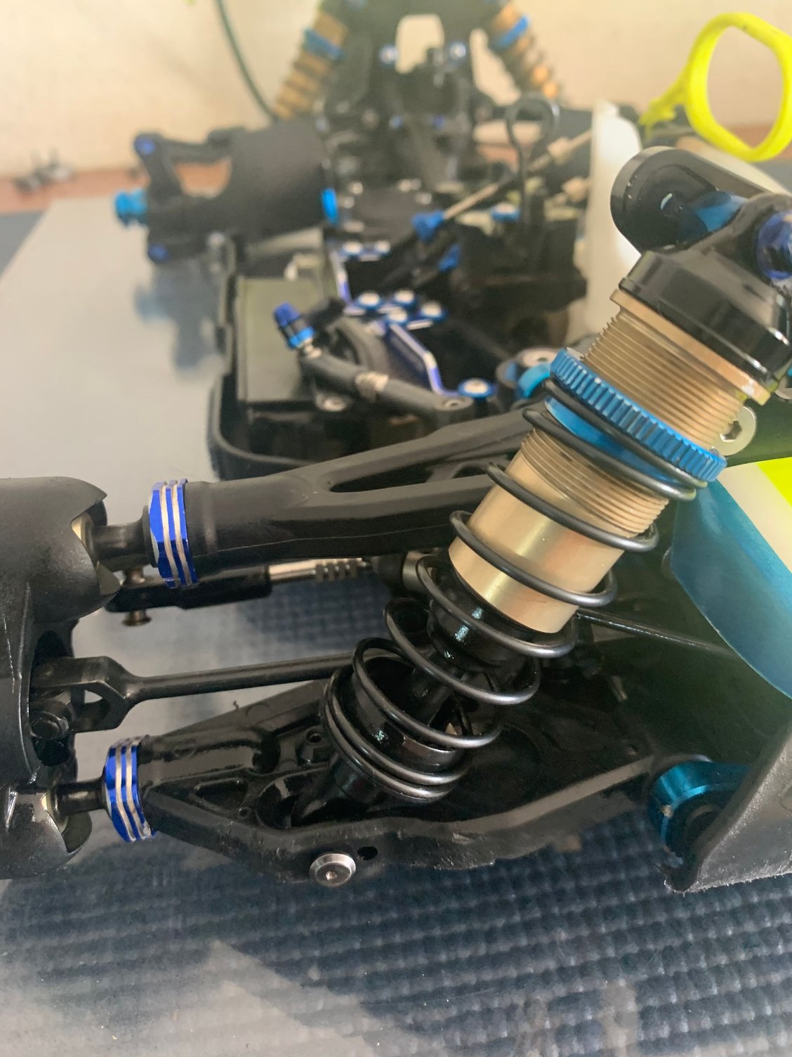 Loaded AE RC8B3.1 slider - R/C Tech Forums