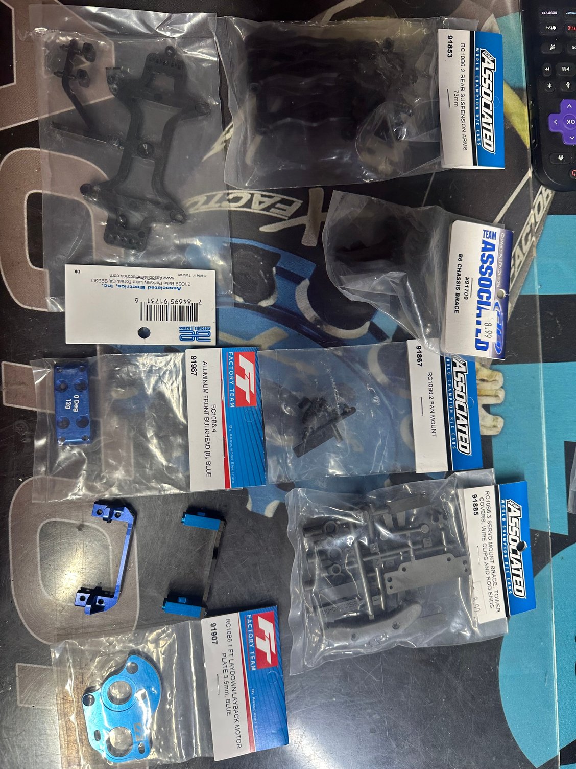 For sale Team Associated B6.4 oval or off-road configuration great ...