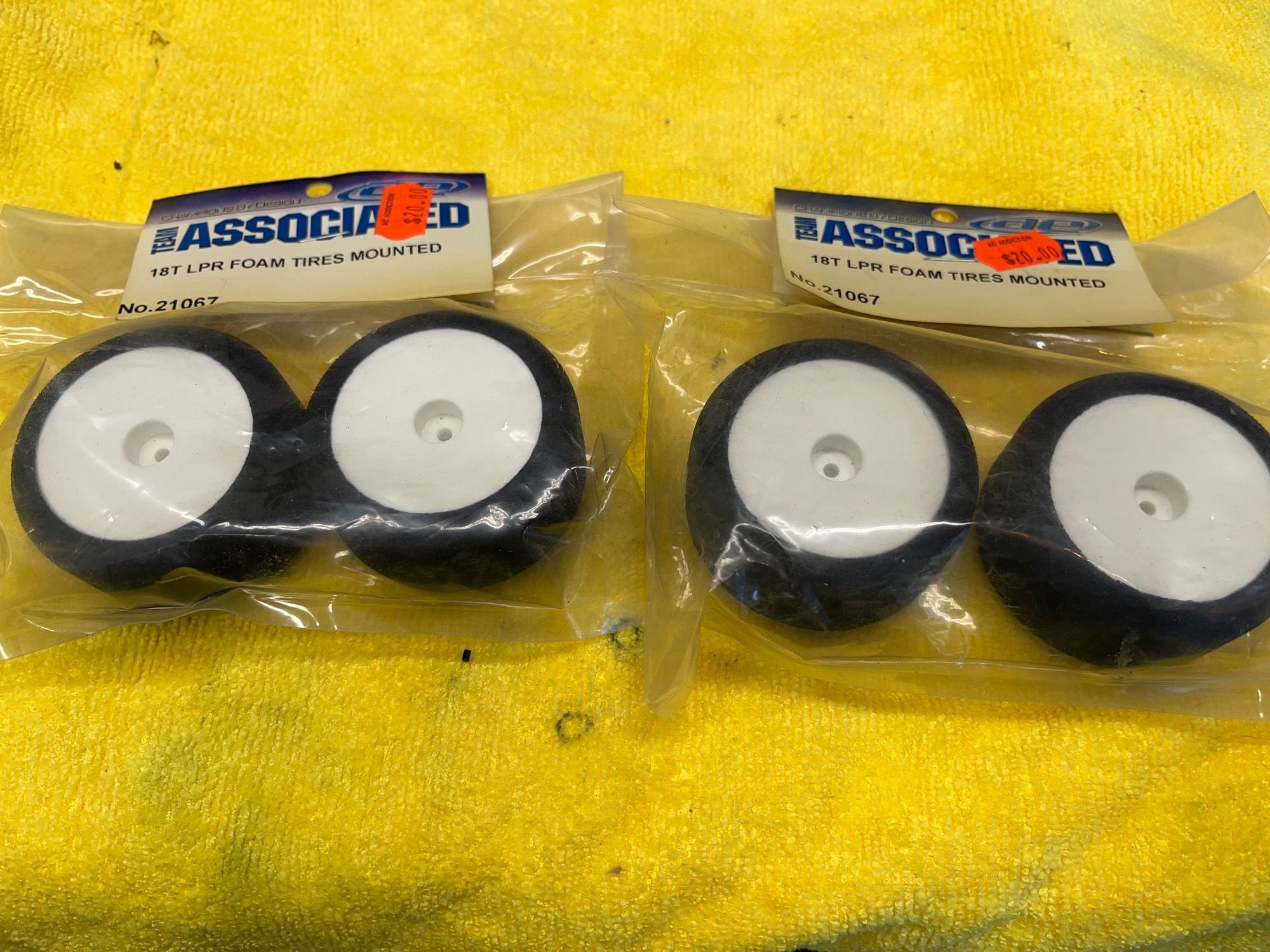 Associated RC18R with 3Racing Carbon Fiber Conversion - R/C Tech Forums