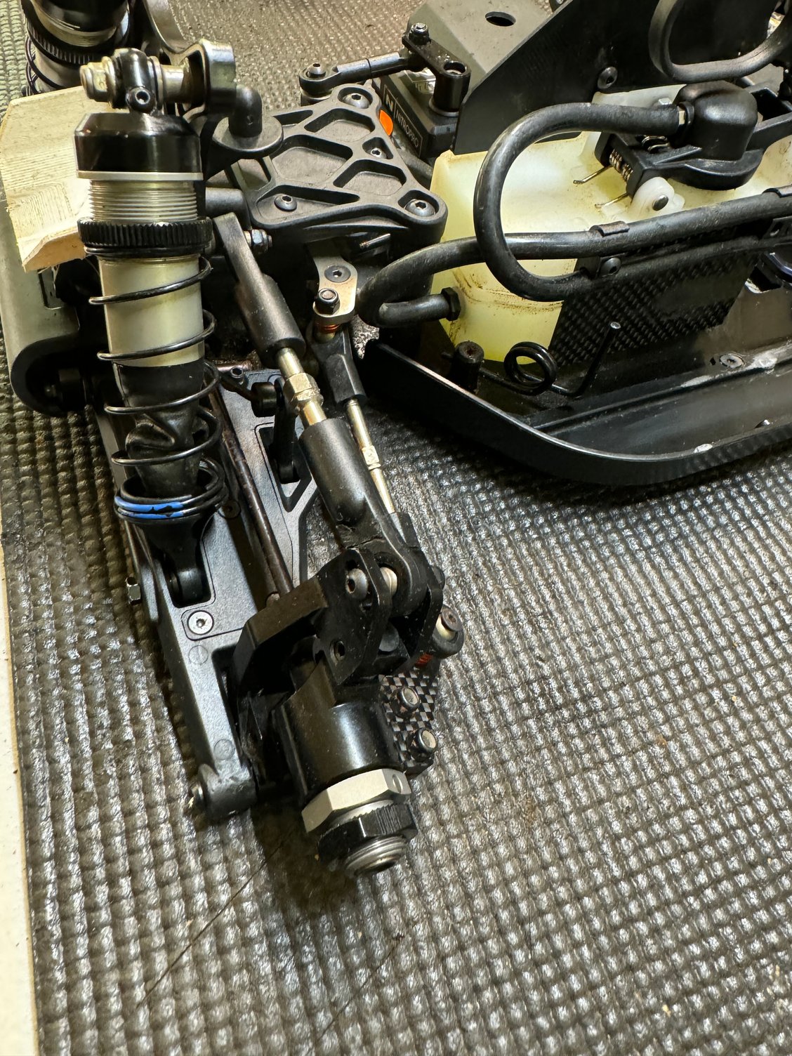 HB D819 RS W/NIB 1Army adaptive chassis - R/C Tech Forums