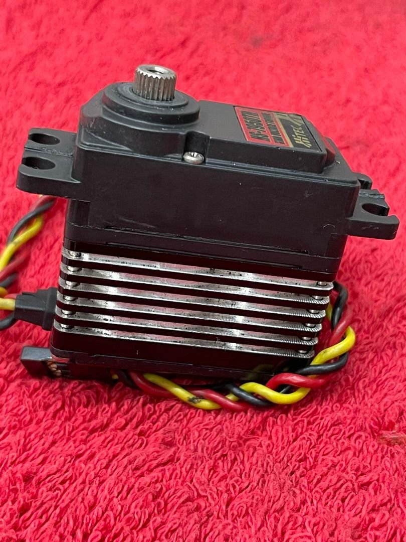 FS: Hitec HS-7950TH High-Voltage 7.4V Mega Torque Digital Servo - R/C ...